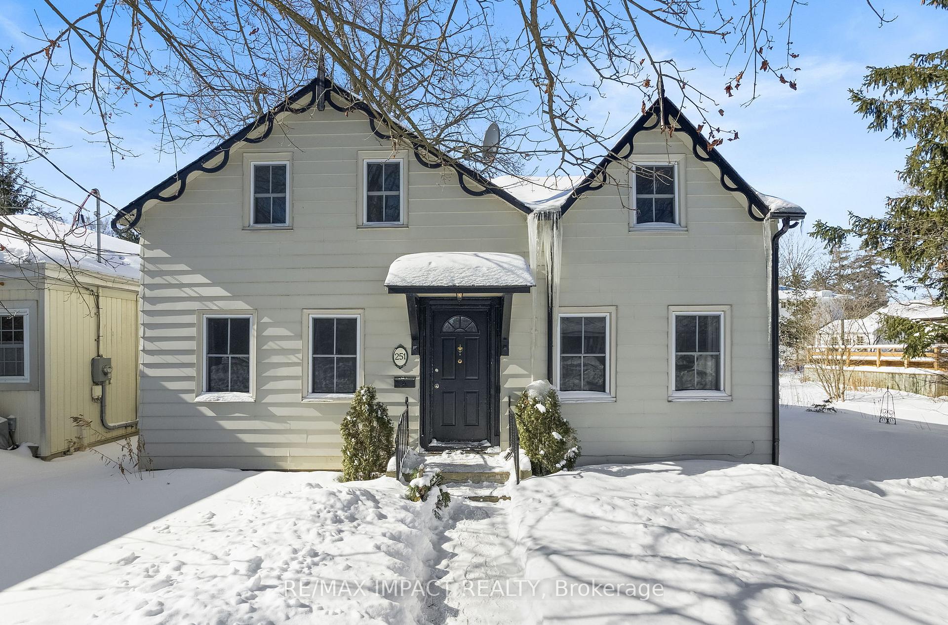 251 Henry Street, Cobourg, ON K9A 3Y5