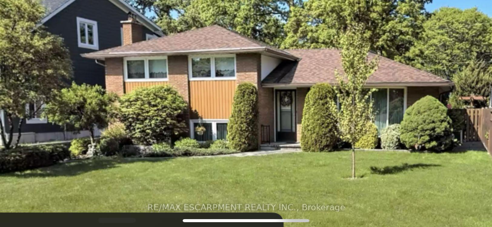 251 Tottenham Road, Burlington, ON L7L 4G5