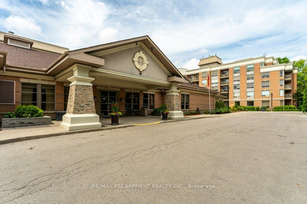2511 - 100 Burloak Drive, Burlington, ON L7L 6P6