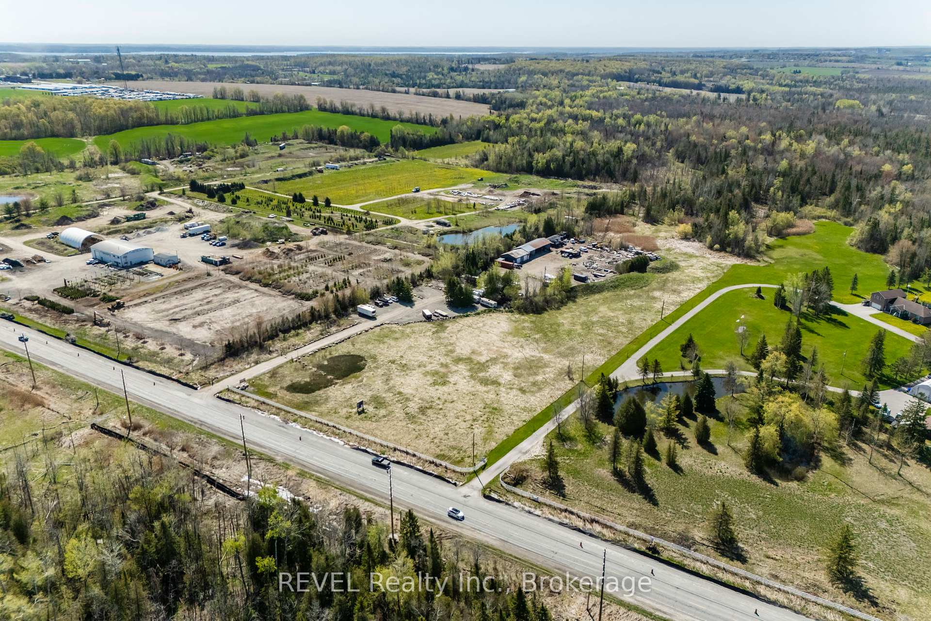 2513 Innisfil Beach Road, Innisfil, ON L9S 4C1