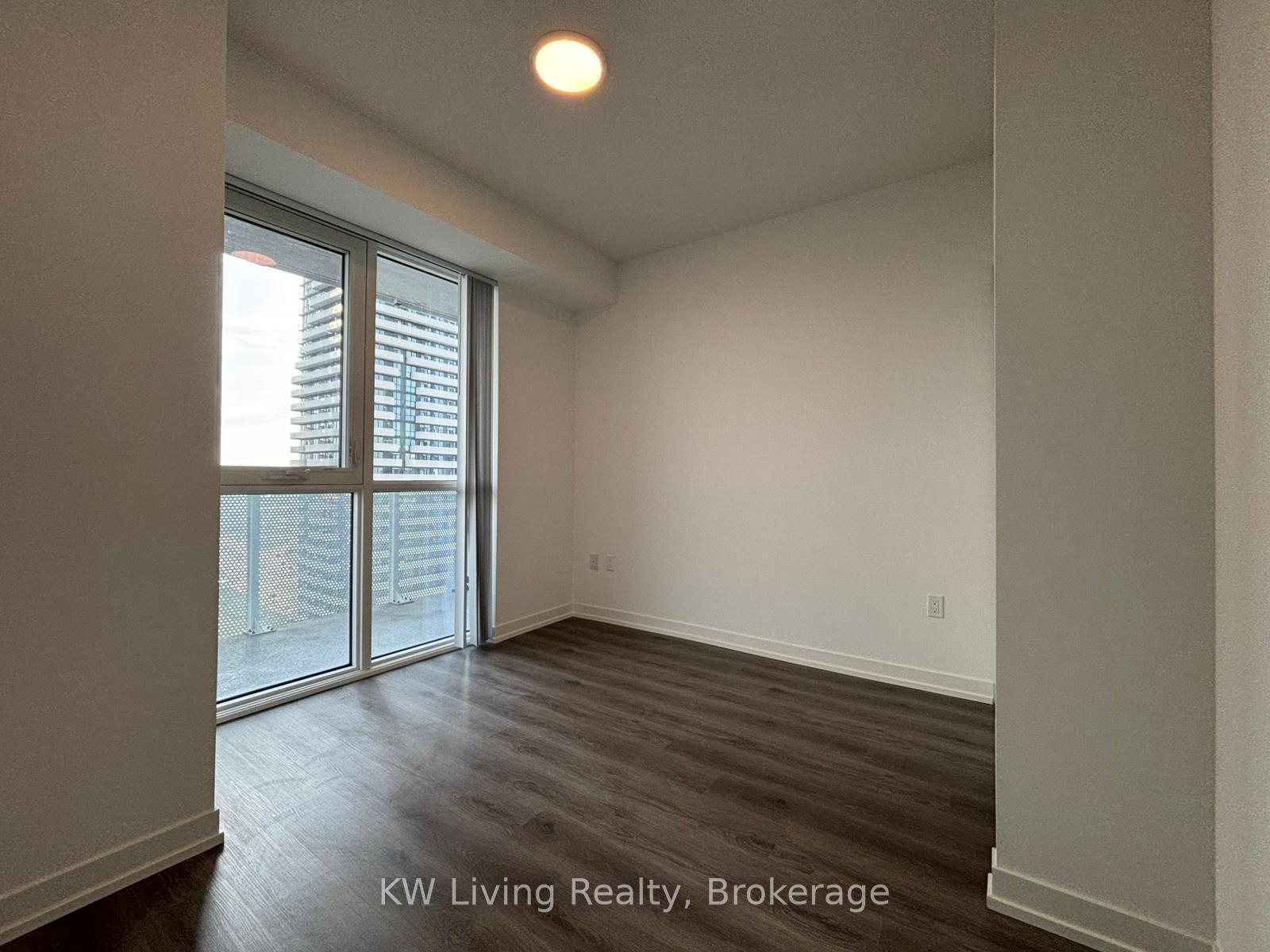 2516 - 28 Interchange Way, Vaughan, ON L4K 5Z7