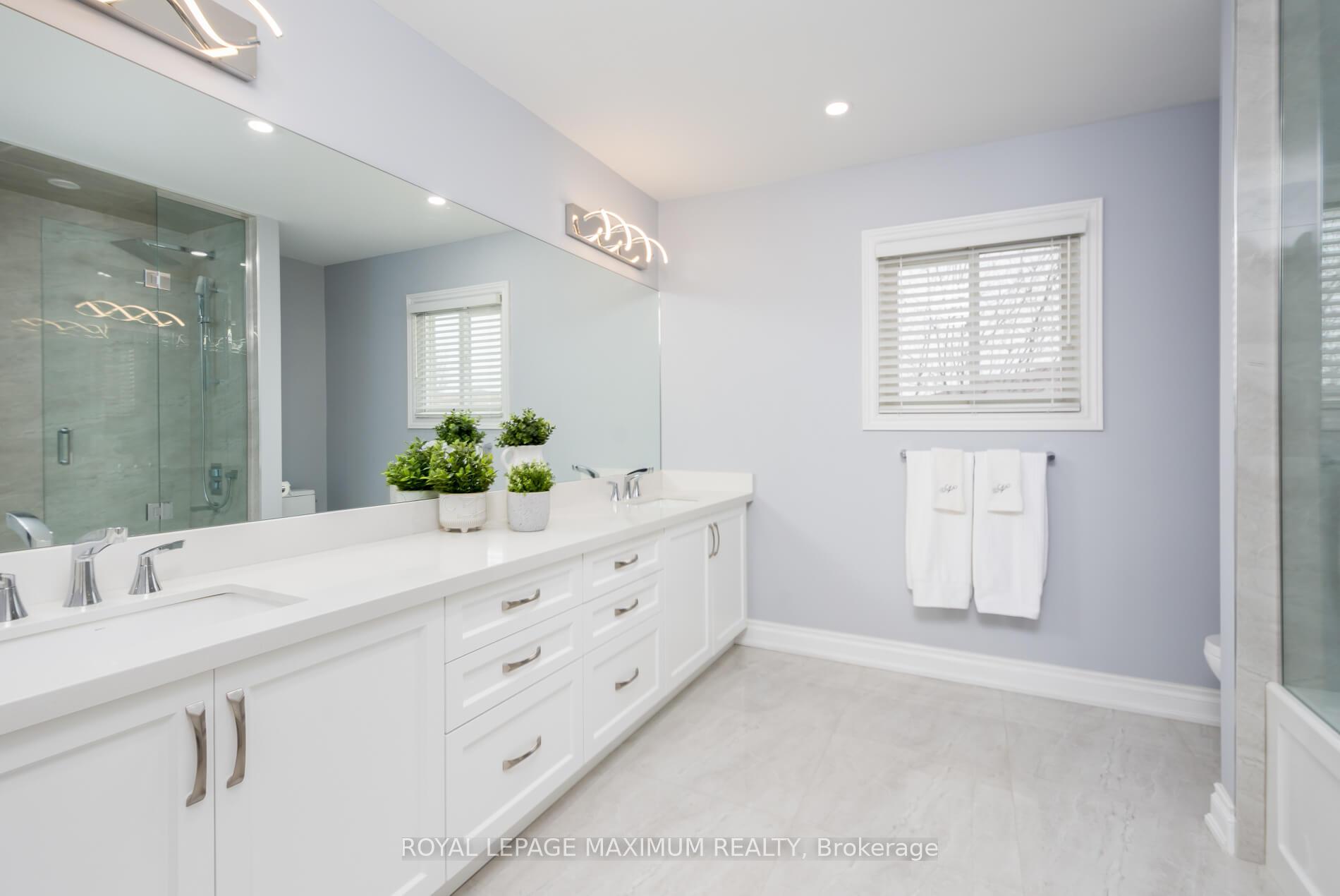252 Triton Avenue, Vaughan, ON L4L 6R1