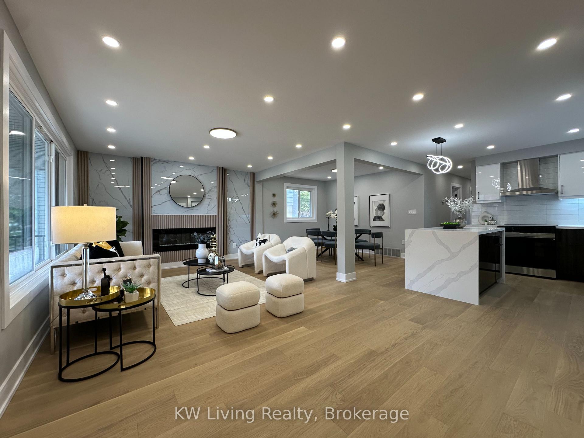 2531 Glengarry Road, Mississauga, ON L5C 1Y1