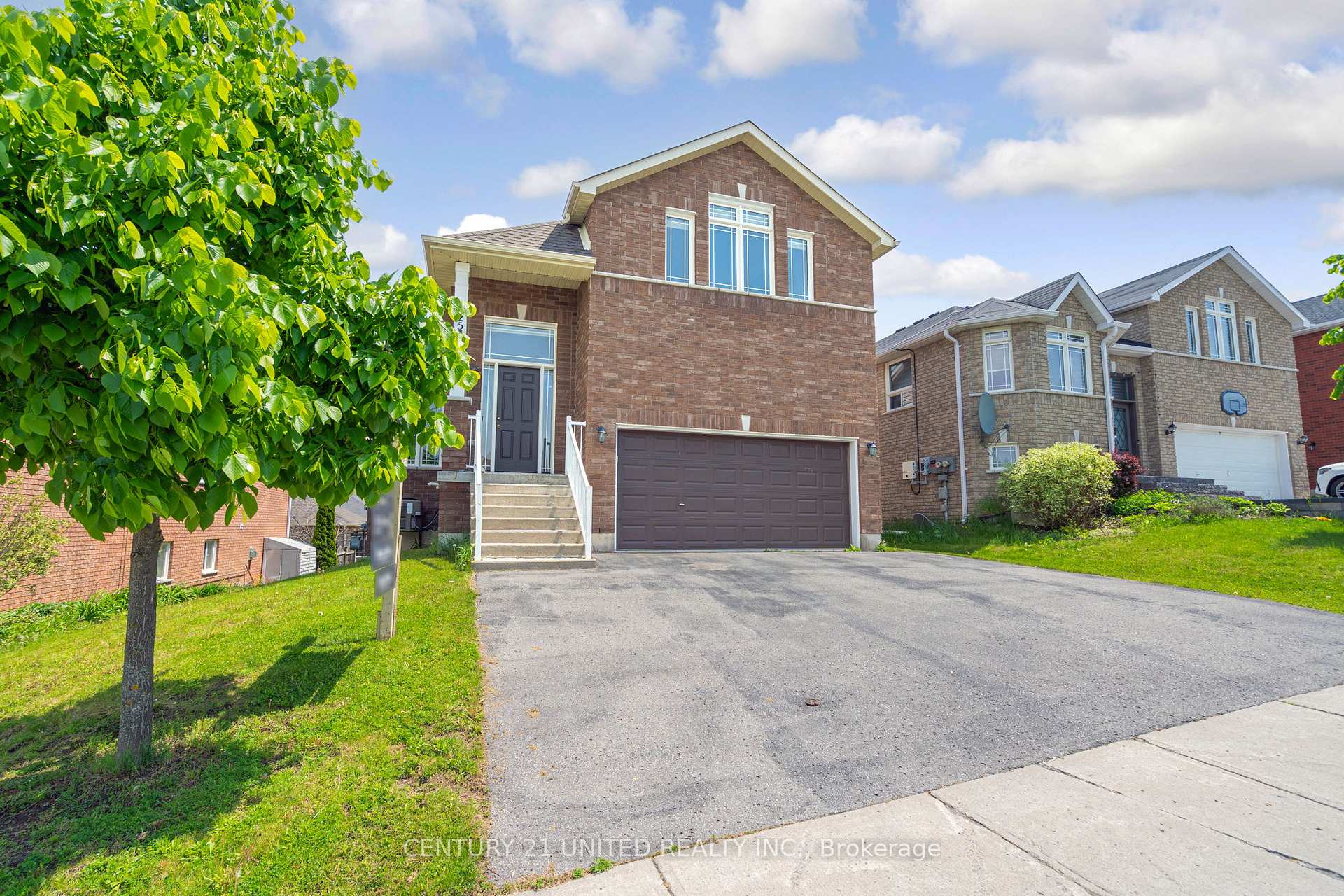 2538 Denure Drive, Peterborough West, ON K9K 2T1