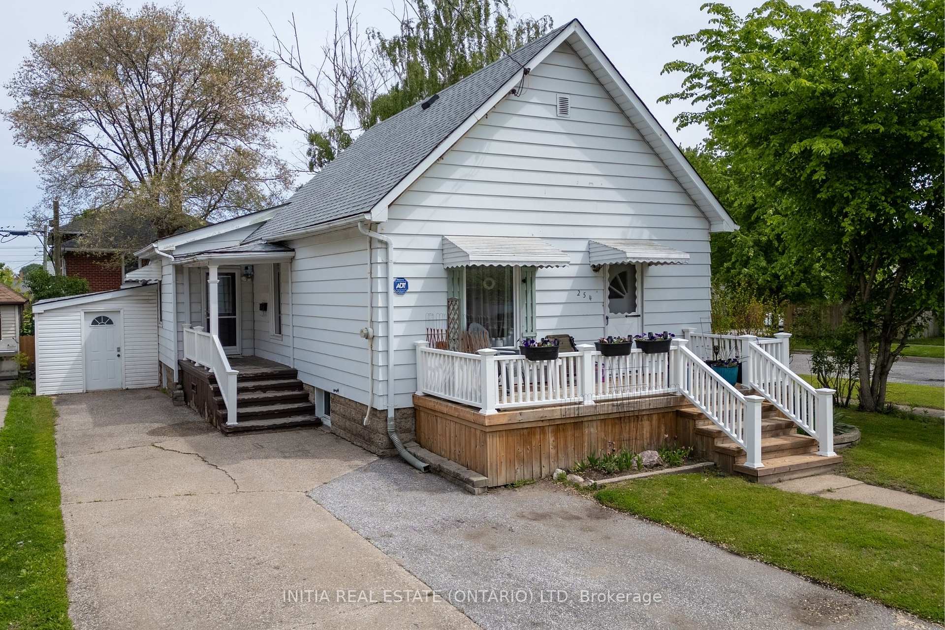 Sarnia Real Estate MLS® Listings & Houses For Sale