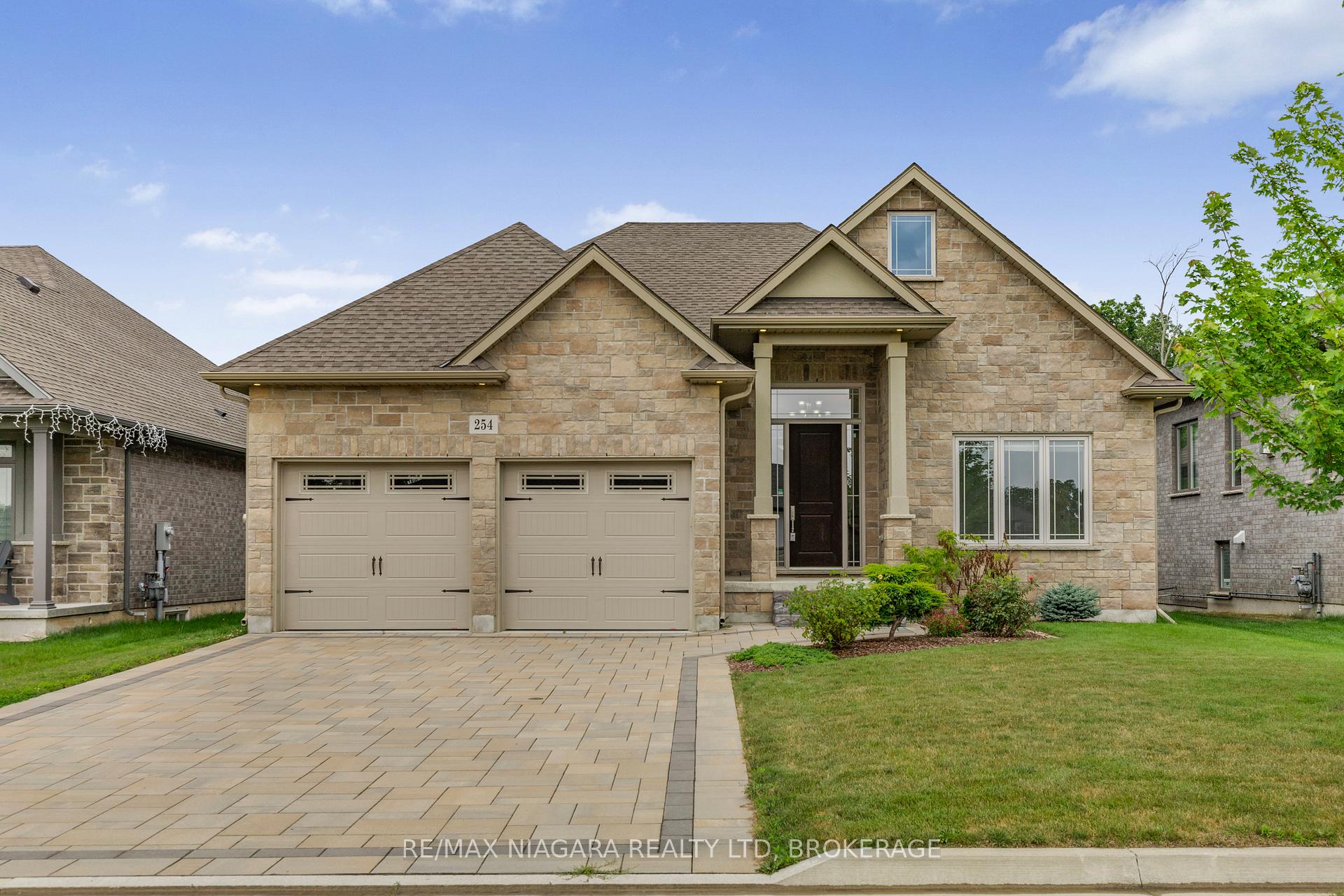 254 Lancaster Drive, Port Colborne, ON L3K 0A8