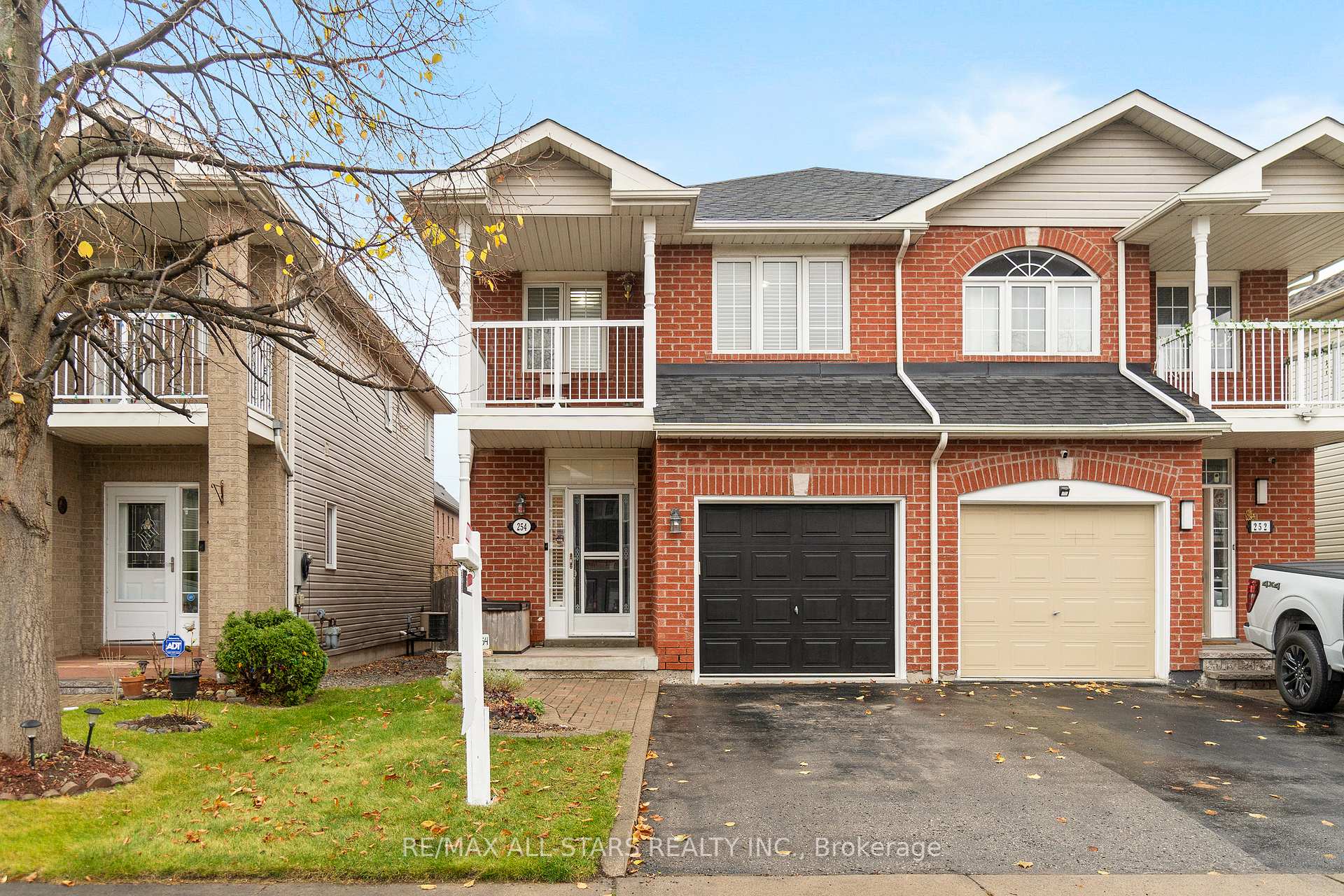 254 Shadow Place, Pickering, ON L1V 7H7
