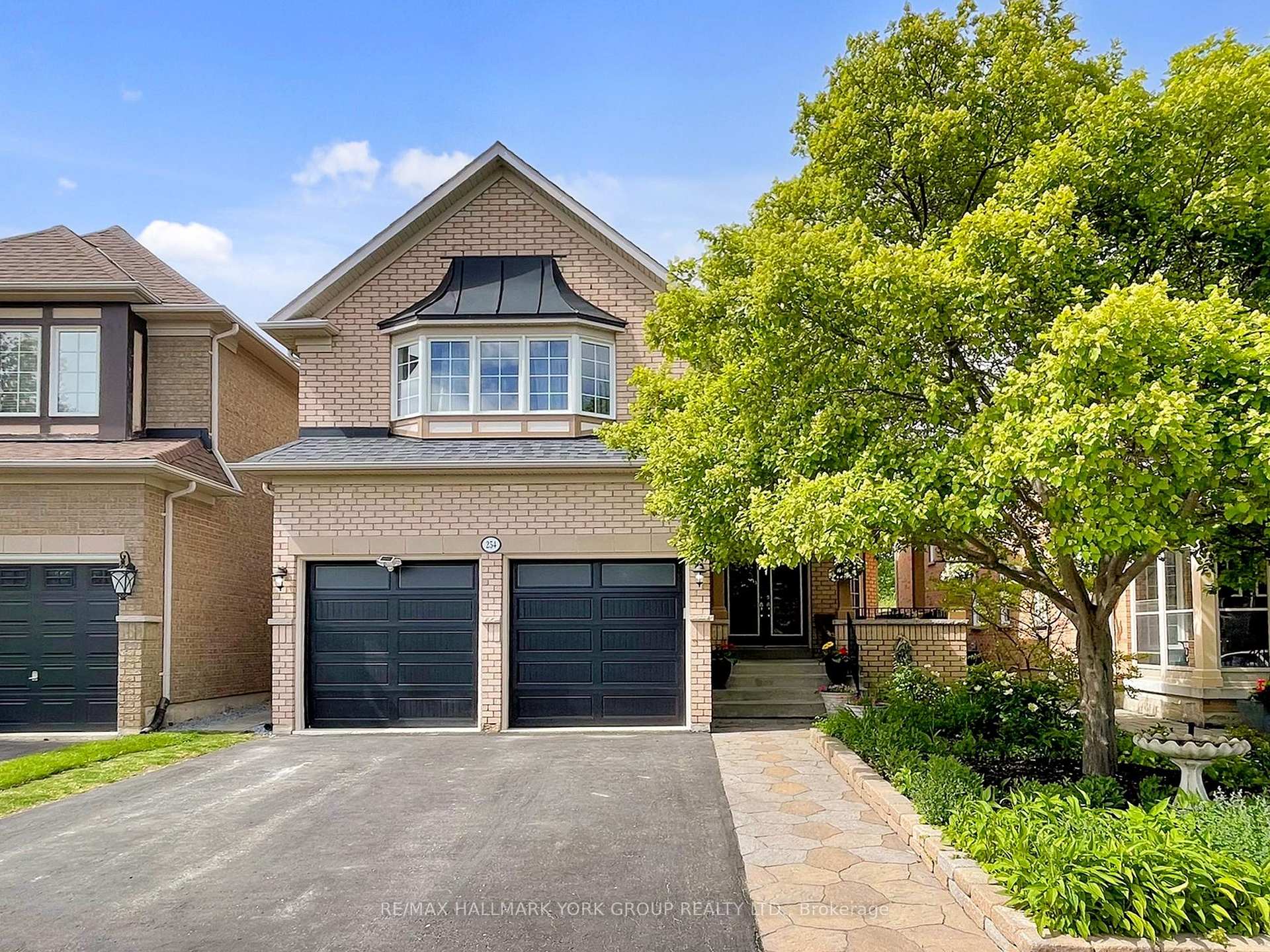 254 Tower Hill Road, Richmond Hill, ON L4E 4K8