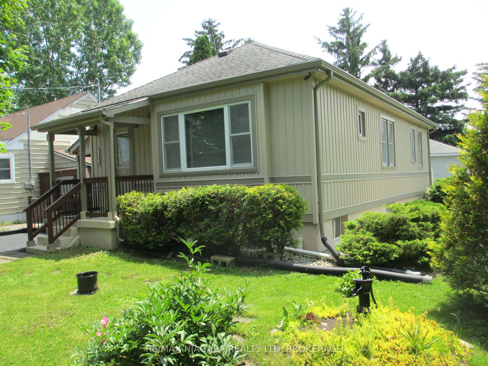 255 Bowen Road, Fort Erie, ON L2A 2Y6
