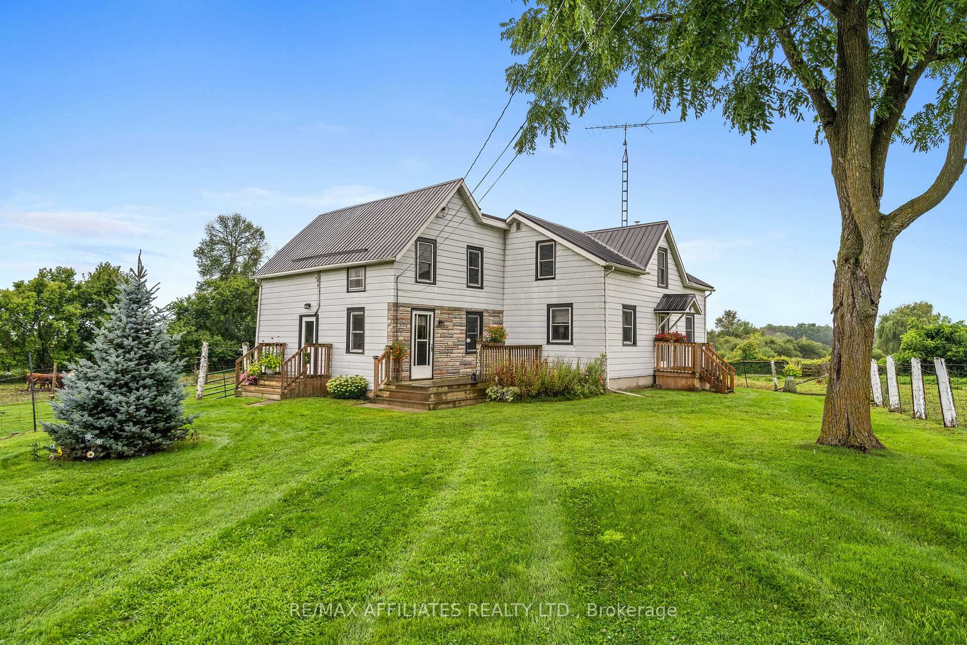 Athens Real Estate MLS® Listings & Houses For Sale