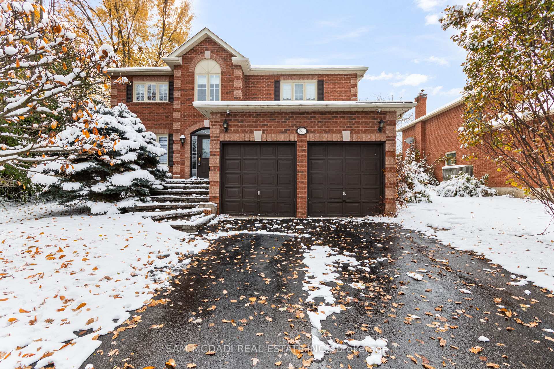 2556 Hammond Road, Mississauga, ON L5K 1T2