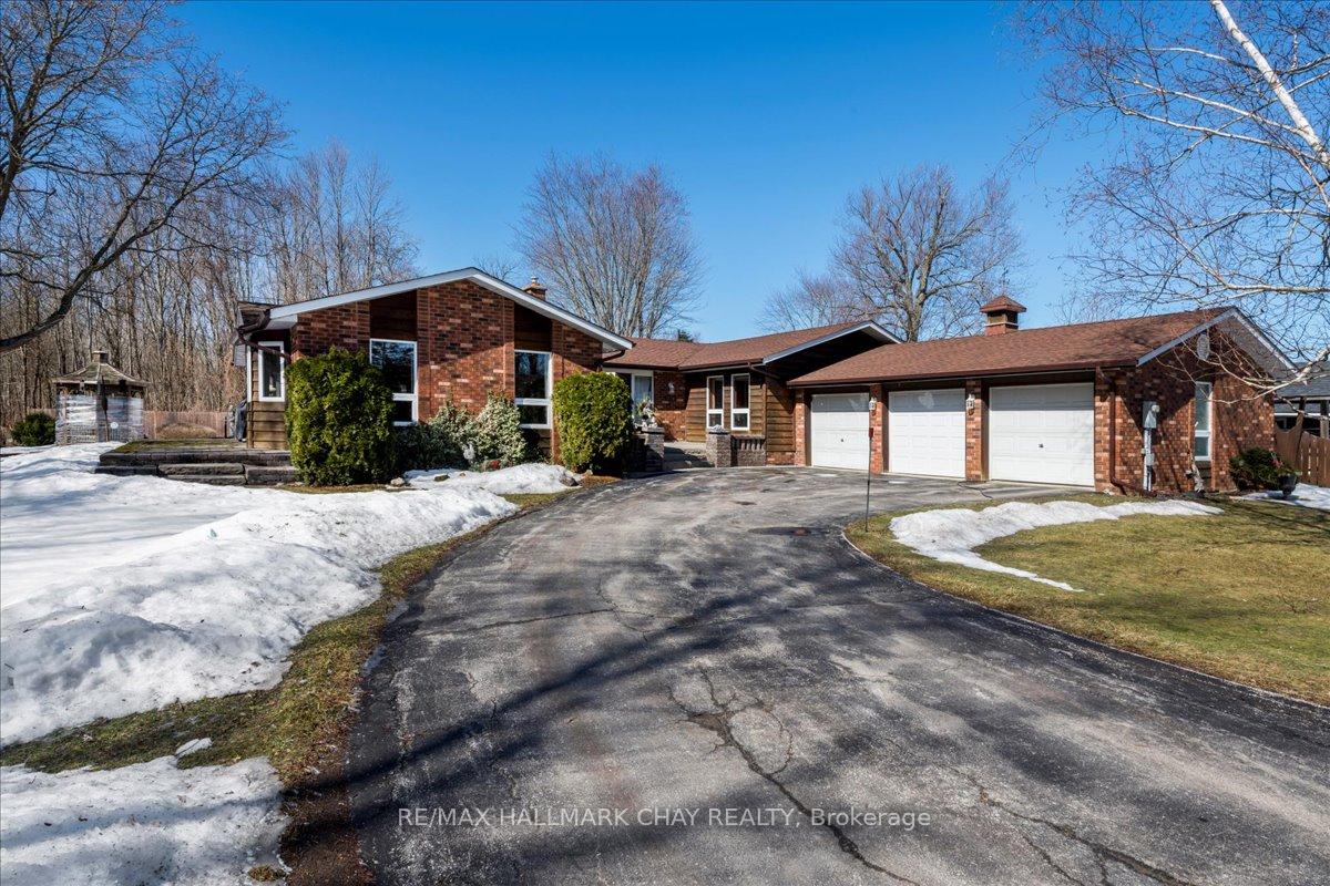 256 Maple Grove Drive, Innisfil, ON L0L 1R0