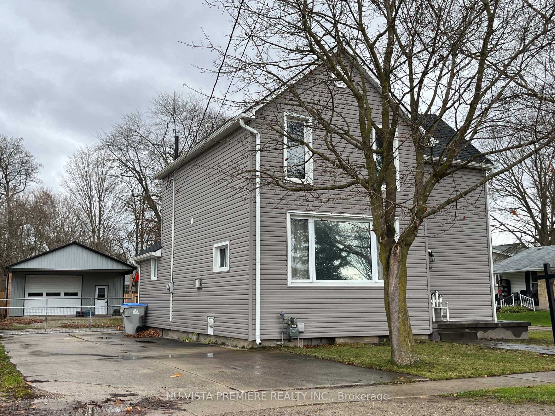 256 Pearl Street, North Middlesex, ON N0M 2K0