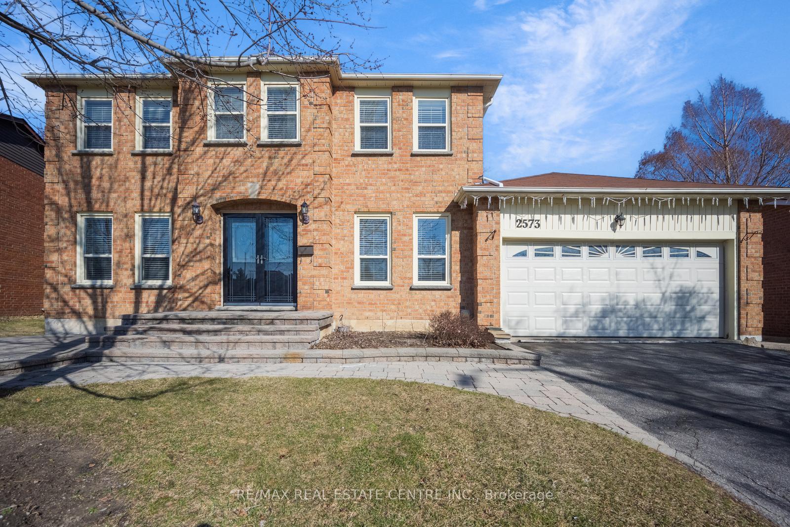 2573 Oshkin Court, Mississauga, ON L5N 3Z3