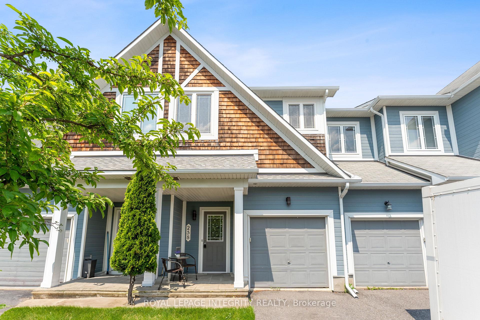 258 Catamount Court, Kanata, ON K2M 0A9