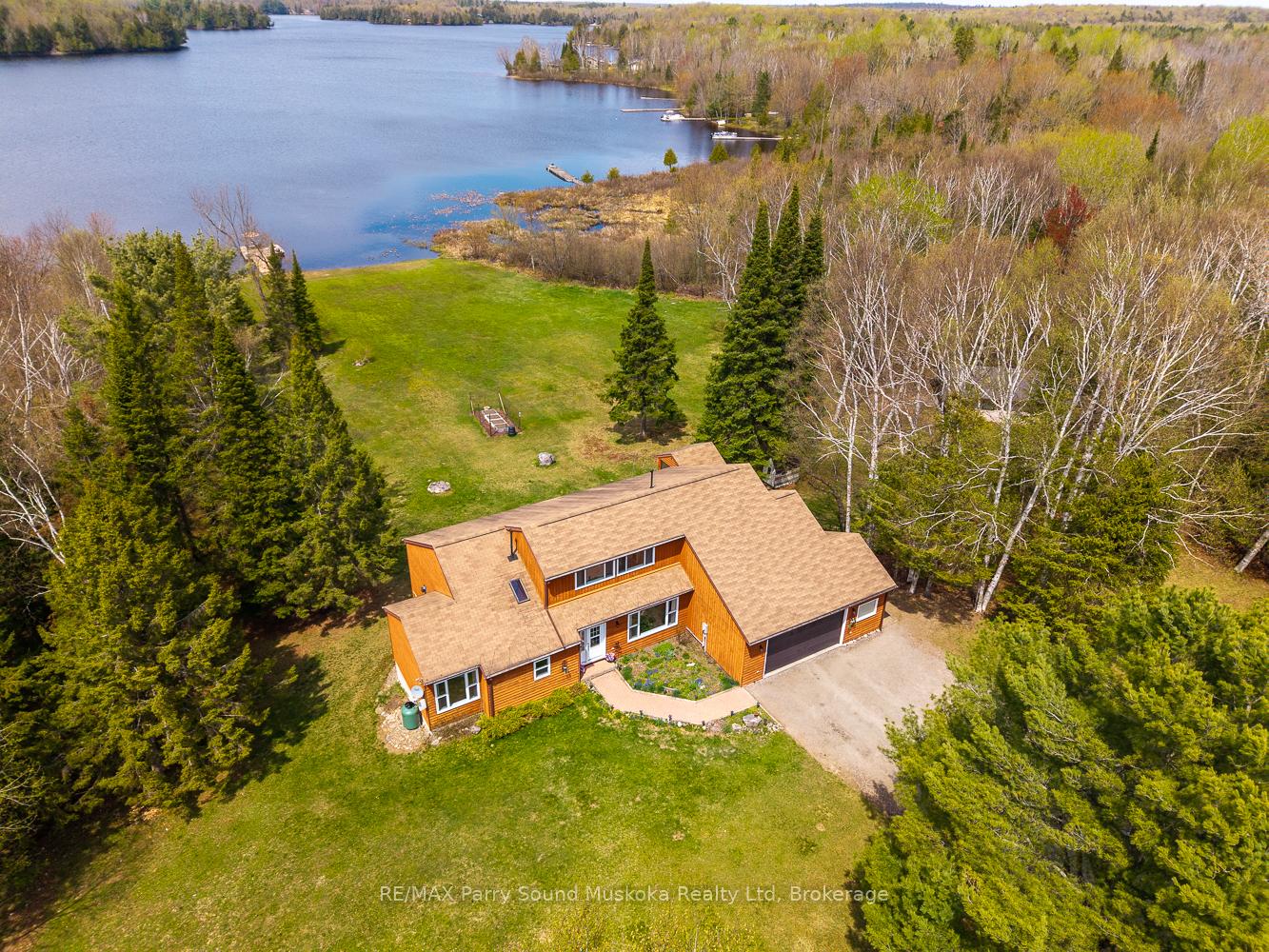 258 Lakeside Trail, Magnetawan, ON P0A 1P0