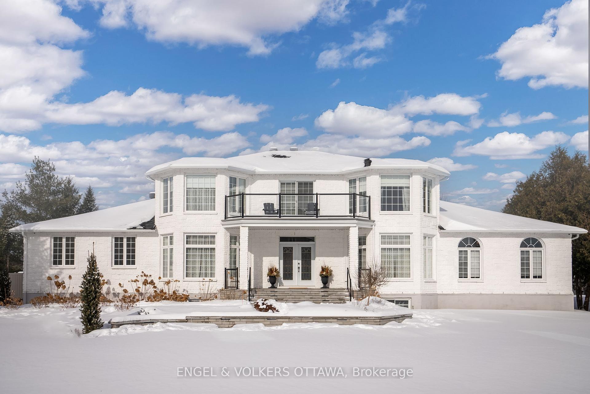 2584 Brickland Drive, Orleans - Cumberland and Area, ON K4C 1R8
