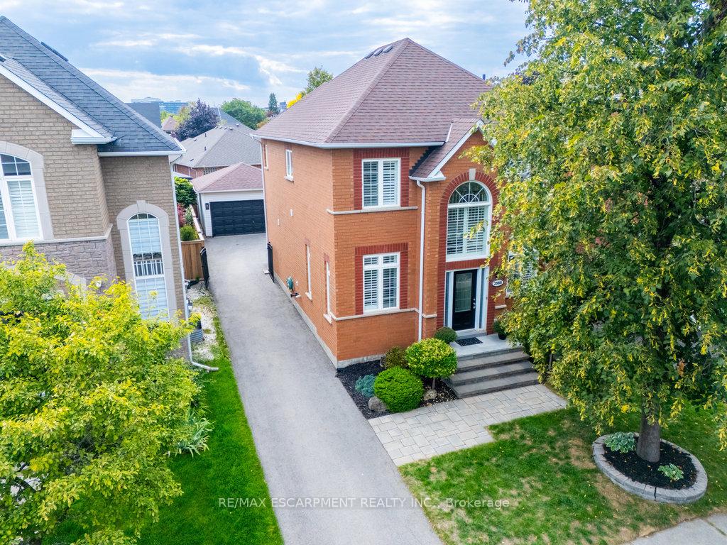 2588 CASTLE HILL Crescent, Oakville, ON L6H 6J1