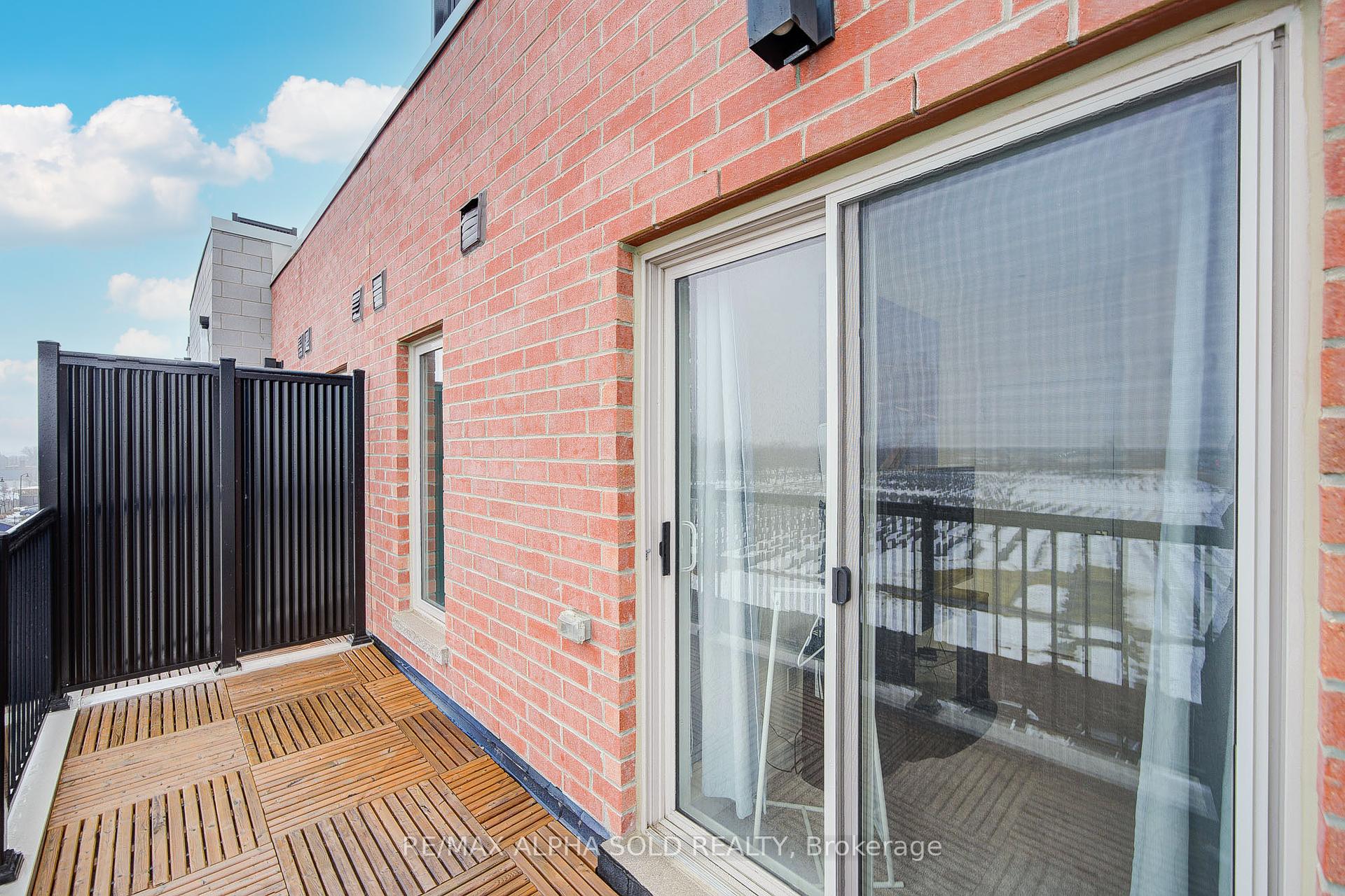 26 - 39 John Perkins Bull Drive, Toronto, ON M3K 0C3