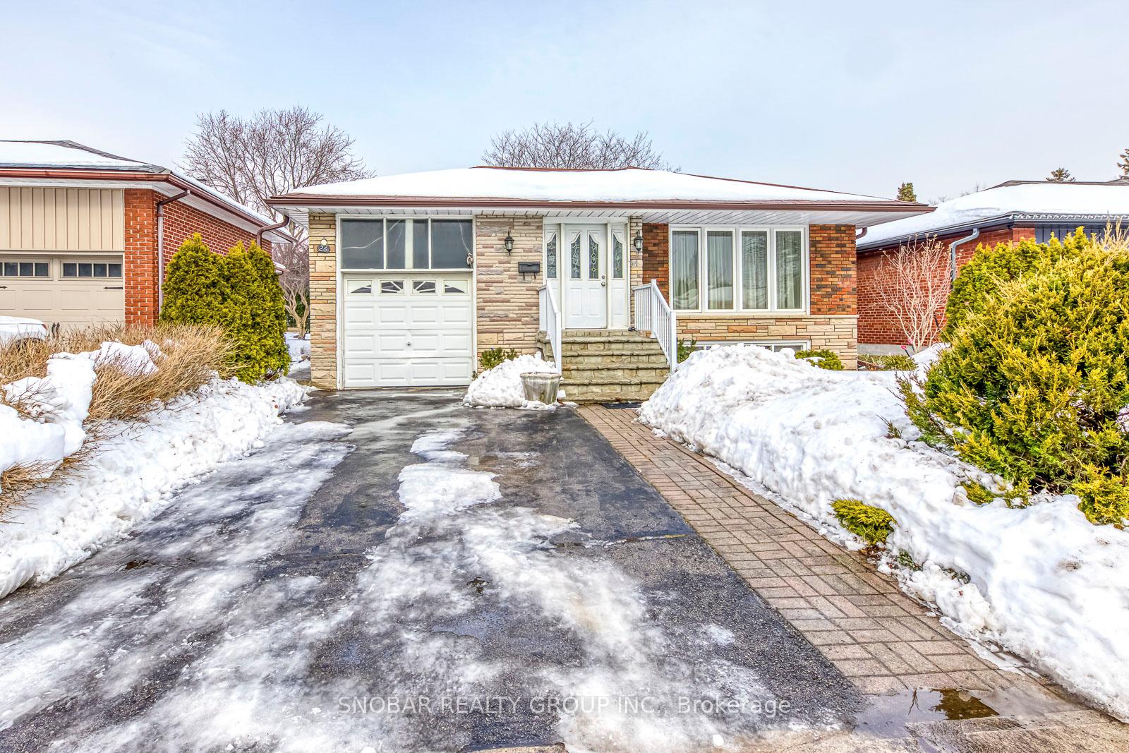 26 Landron Crescent, Toronto, ON M9P 1K7