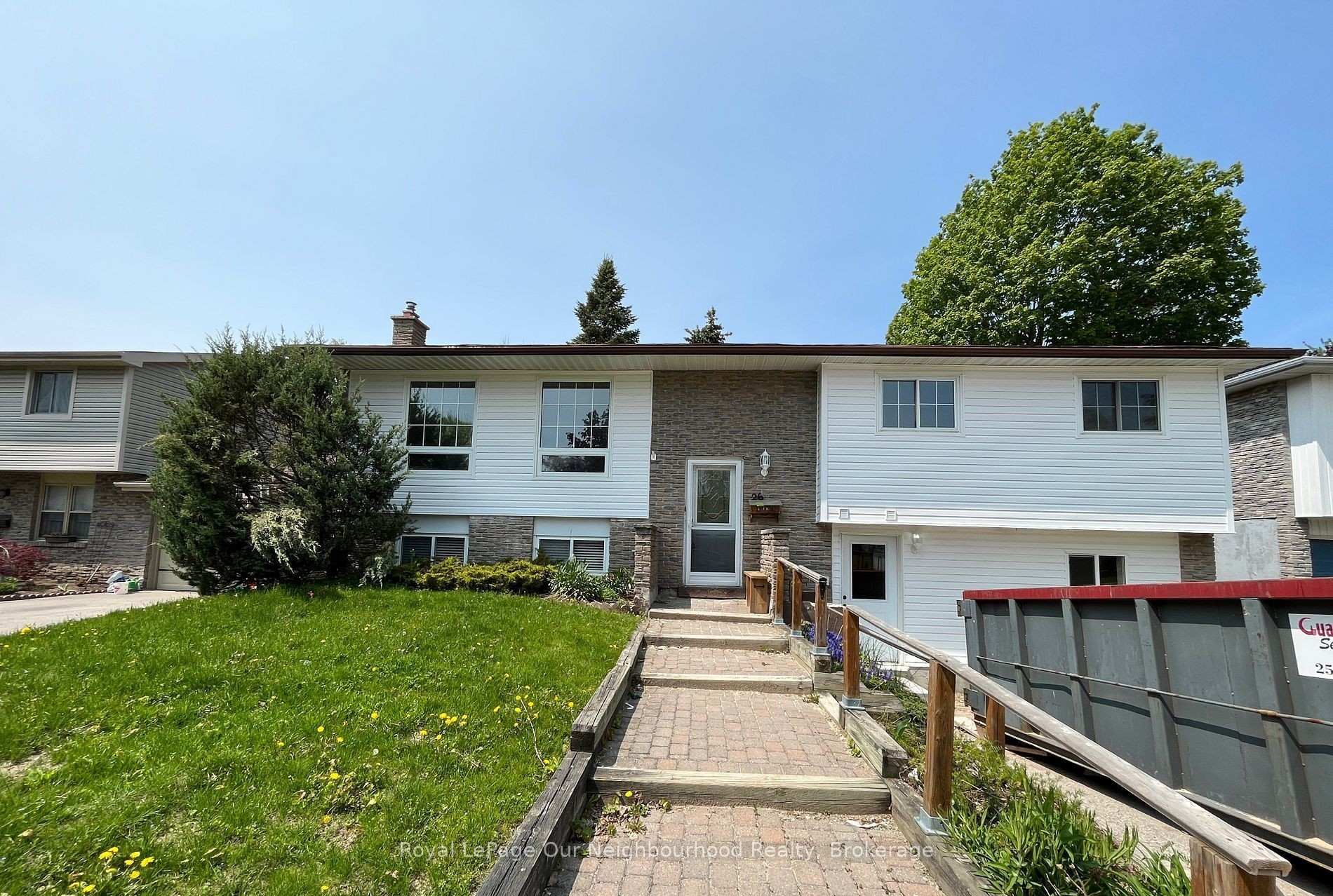 Lower - 26 Oren Boulevard, Barrie, ON L4N 4M1