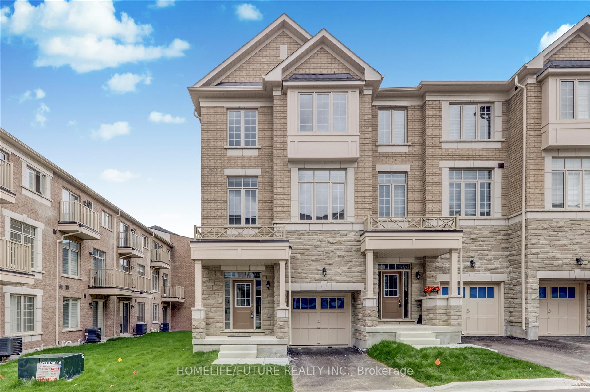 26 Thomas Hope Lane, Markham, ON L3S 3J5
