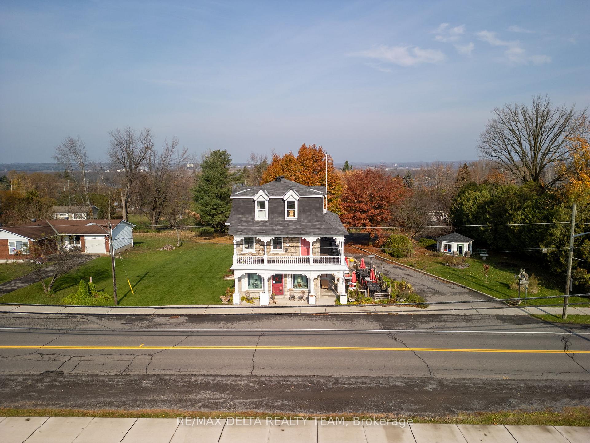 2607 OLD MONTREAL Road, Orleans - Cumberland and Area, ON K4C 1A2