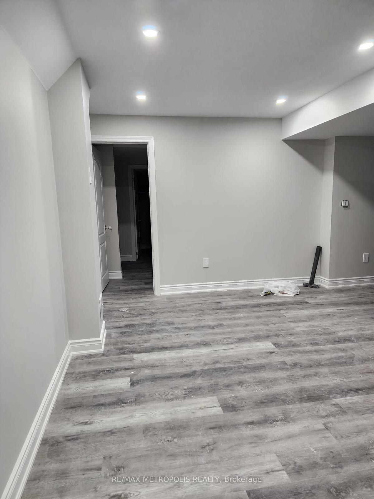 BSMT - 261 Clockwork Drive, Brampton, ON L7A 5C7