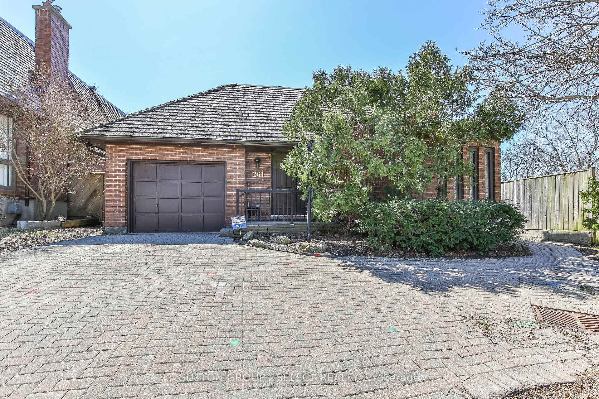261 Epworth Avenue, London East, ON N6A 2M2