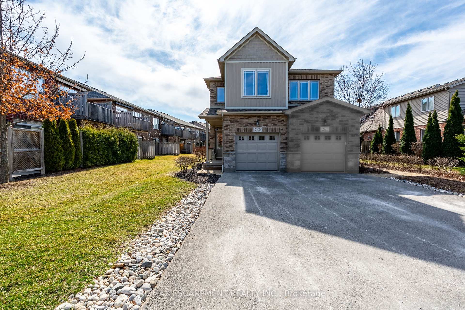 262 - 2120 Itabashi Way, Burlington, ON L7M 0V3