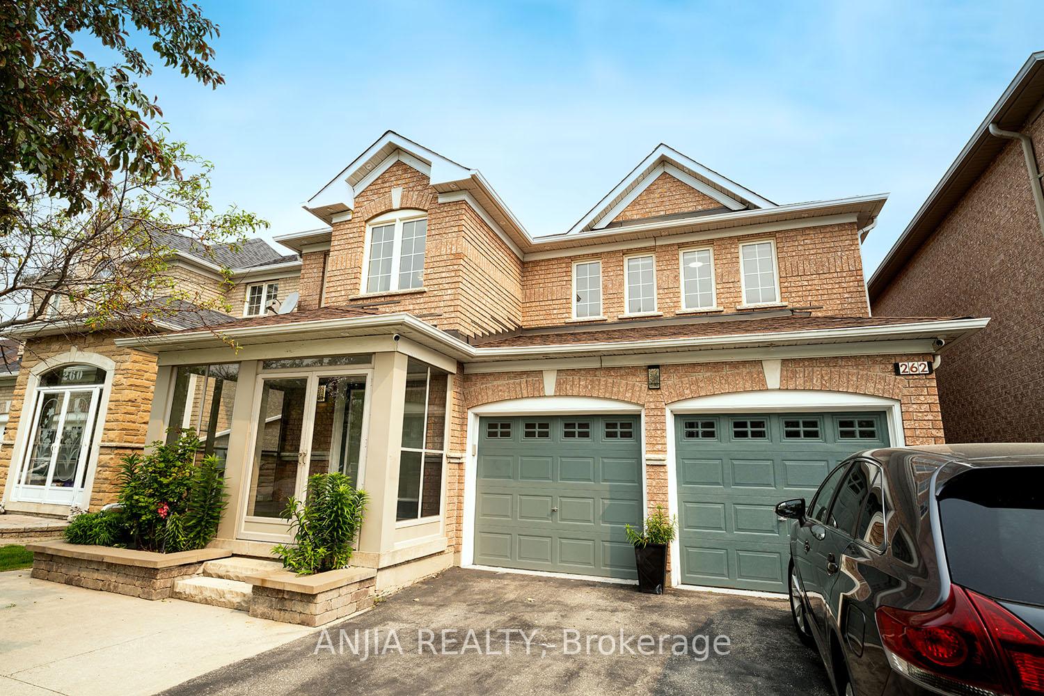 262 Helen Avenue, Markham, ON L3R 1K1
