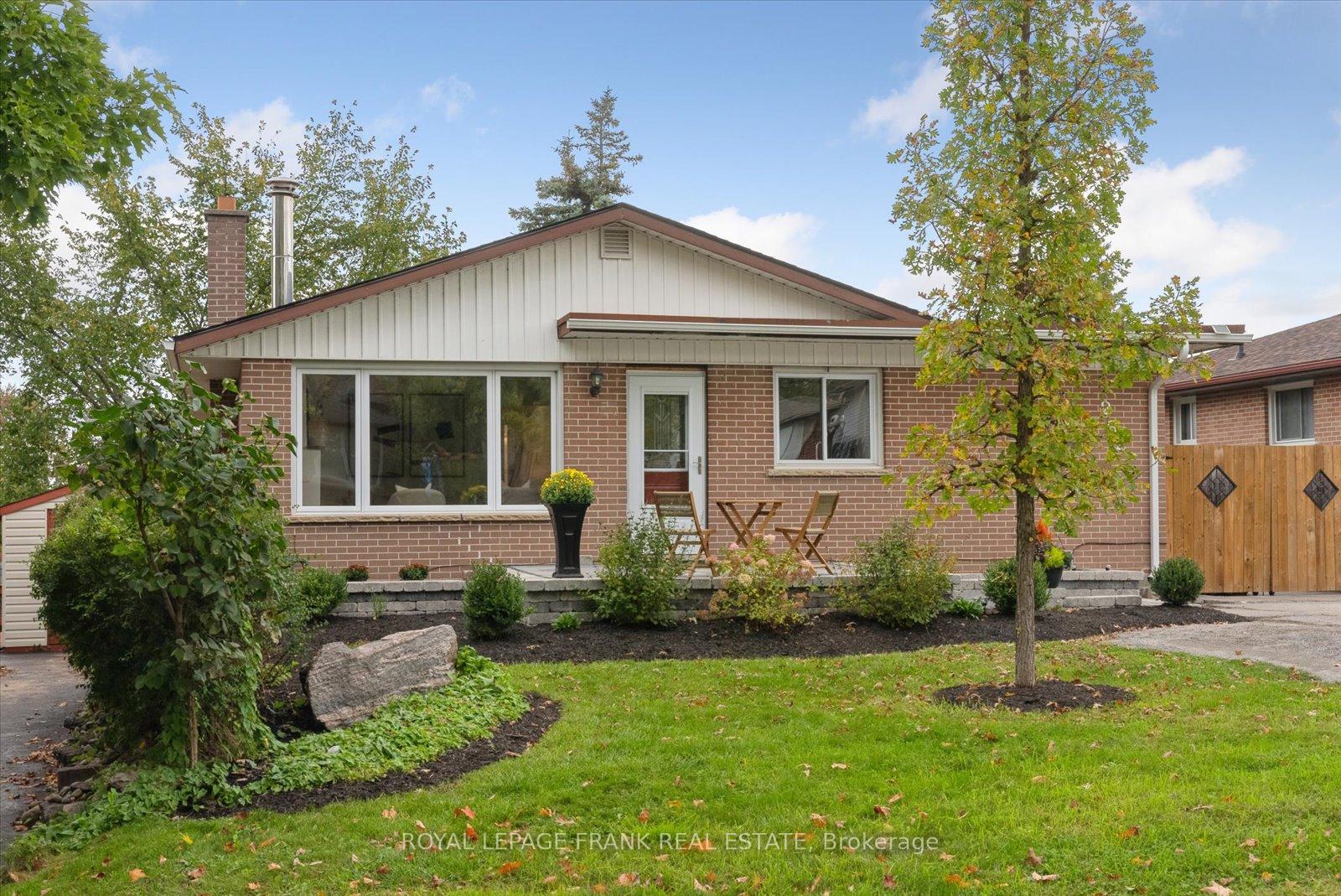 262 Riverview Heights, Peterborough, ON K9J 1B2