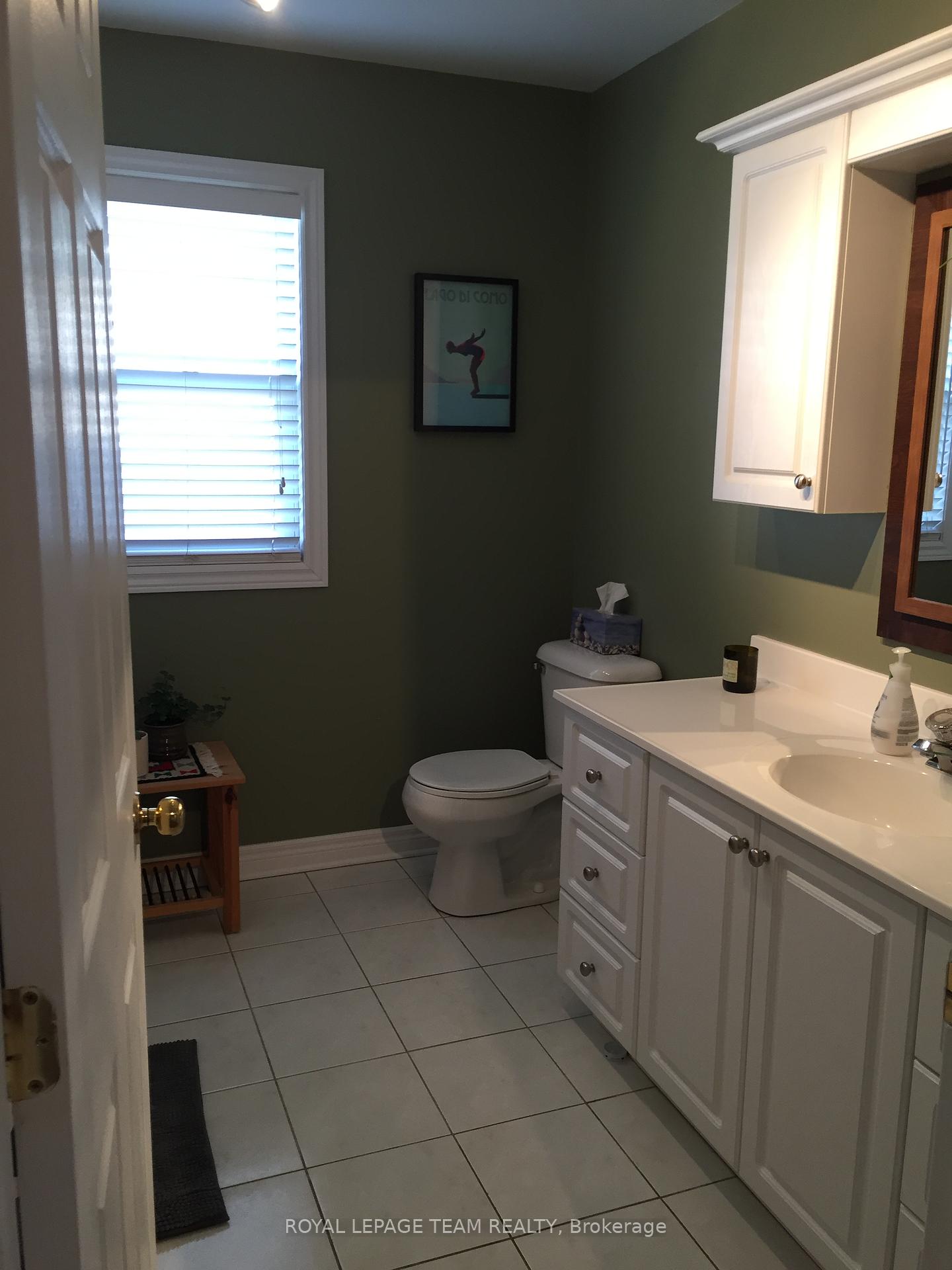 262 St Jacques Street, Vanier and Kingsview Park, ON K1L 5G7