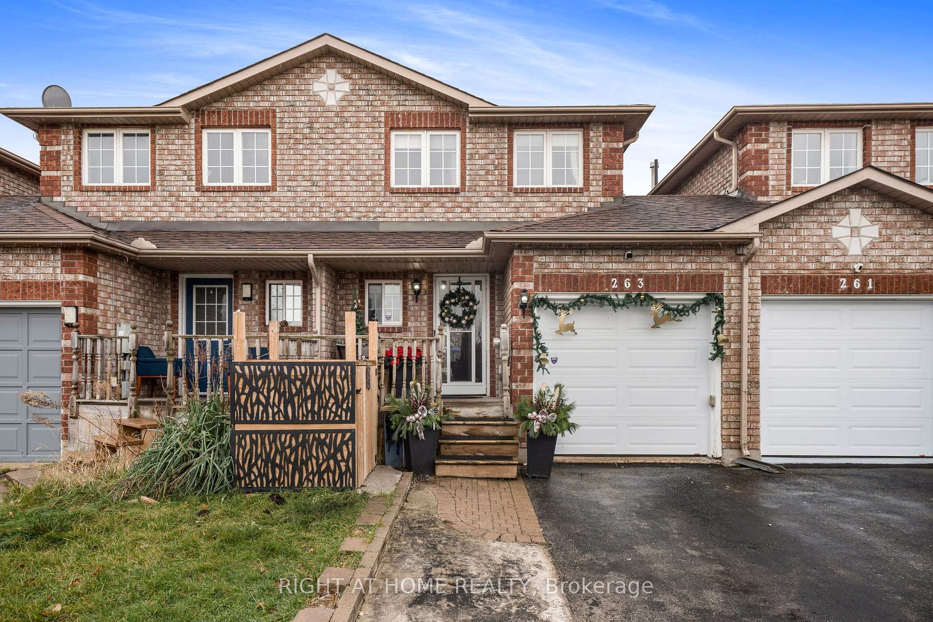 263 DUNSMORE Lane, Barrie, ON L4M 7A7