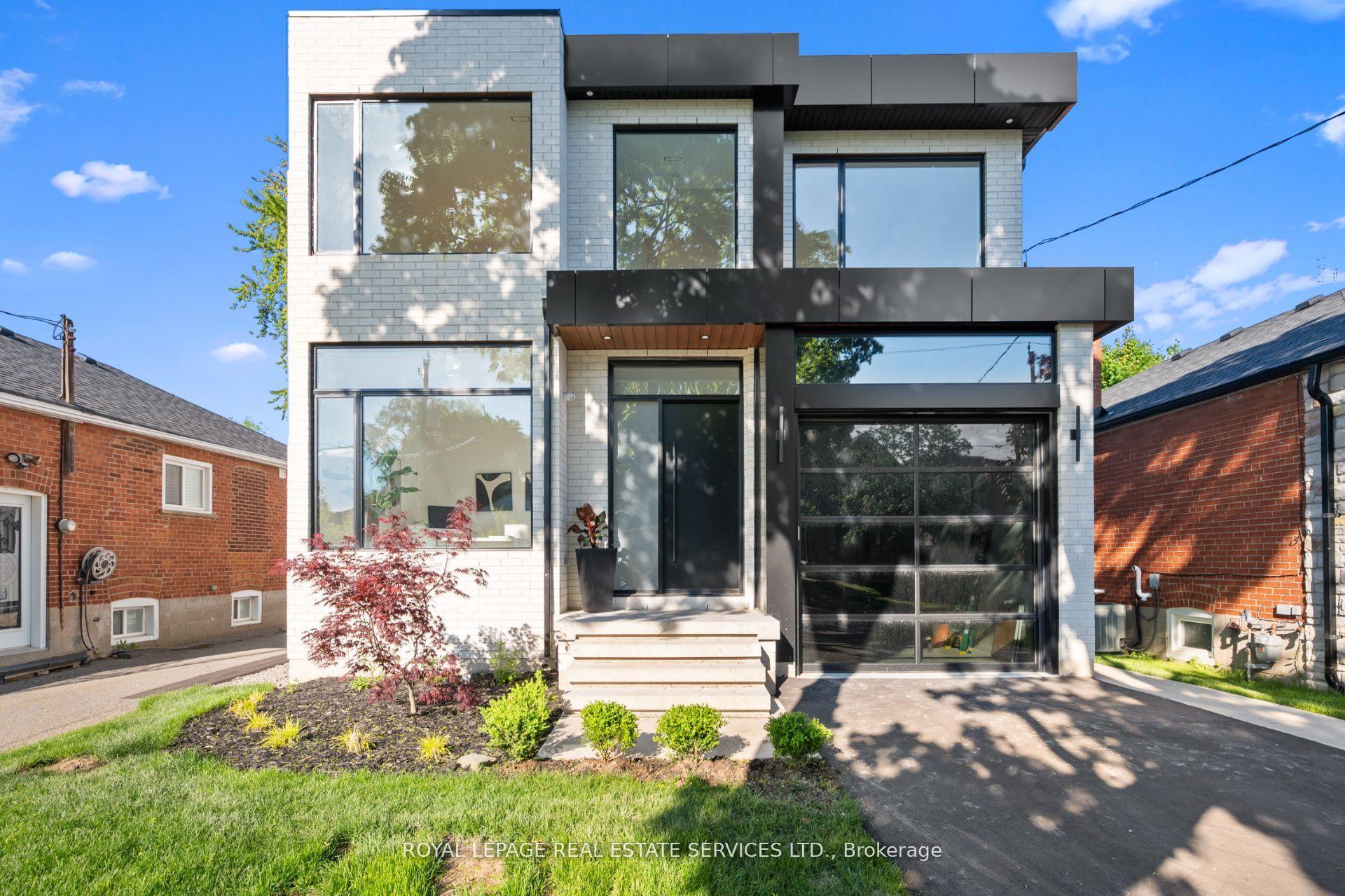 263 Thirtieth Street, Toronto, ON M8W 3E2