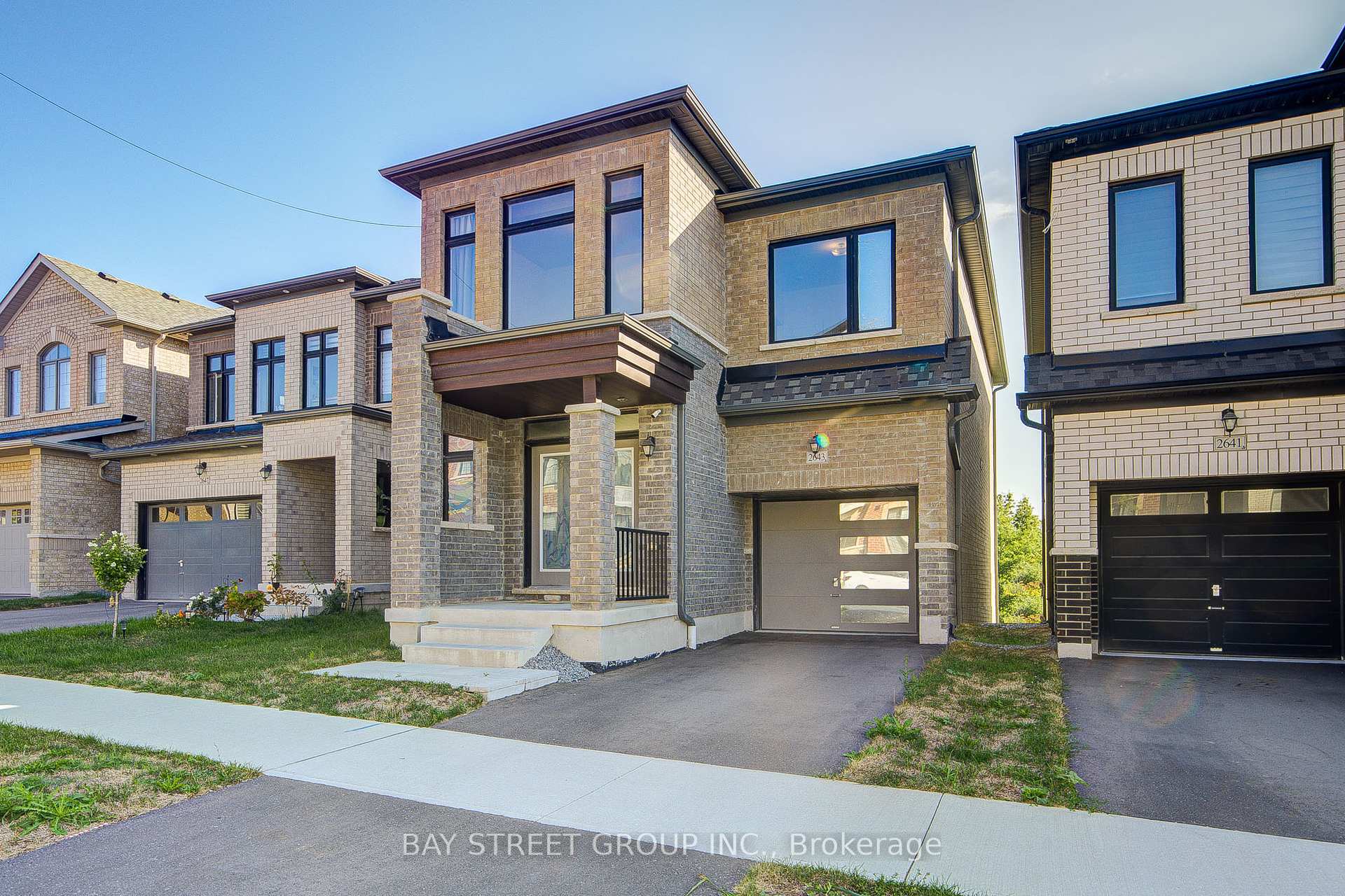 2643 Delphinium Trail, Pickering, ON L1X 0M1