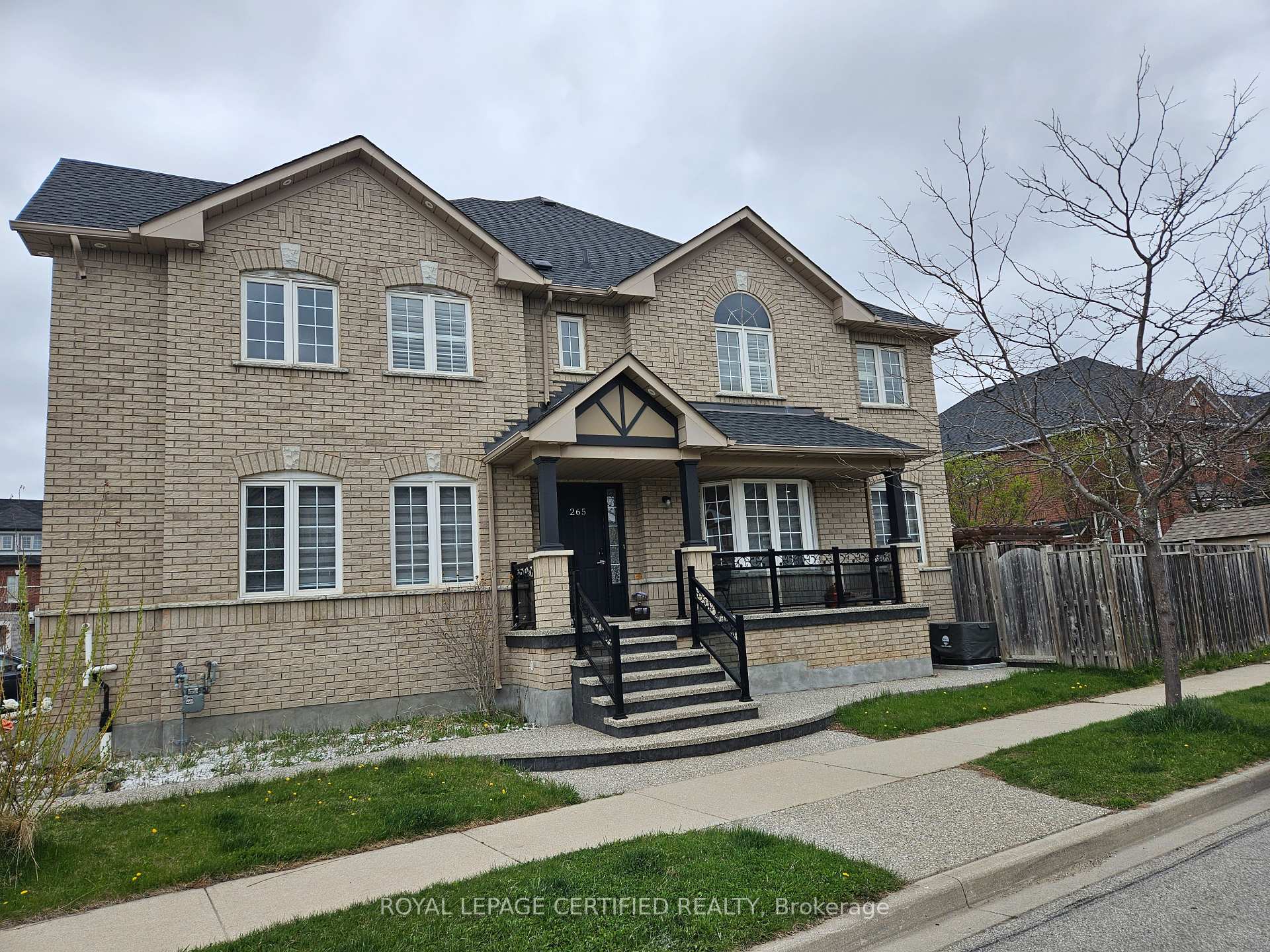 265 Fasken Court, Milton, ON L9T 6S9