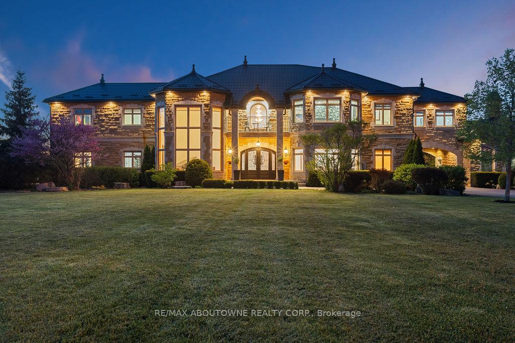 2659 2 Side Road, Burlington, ON L7M 0T7