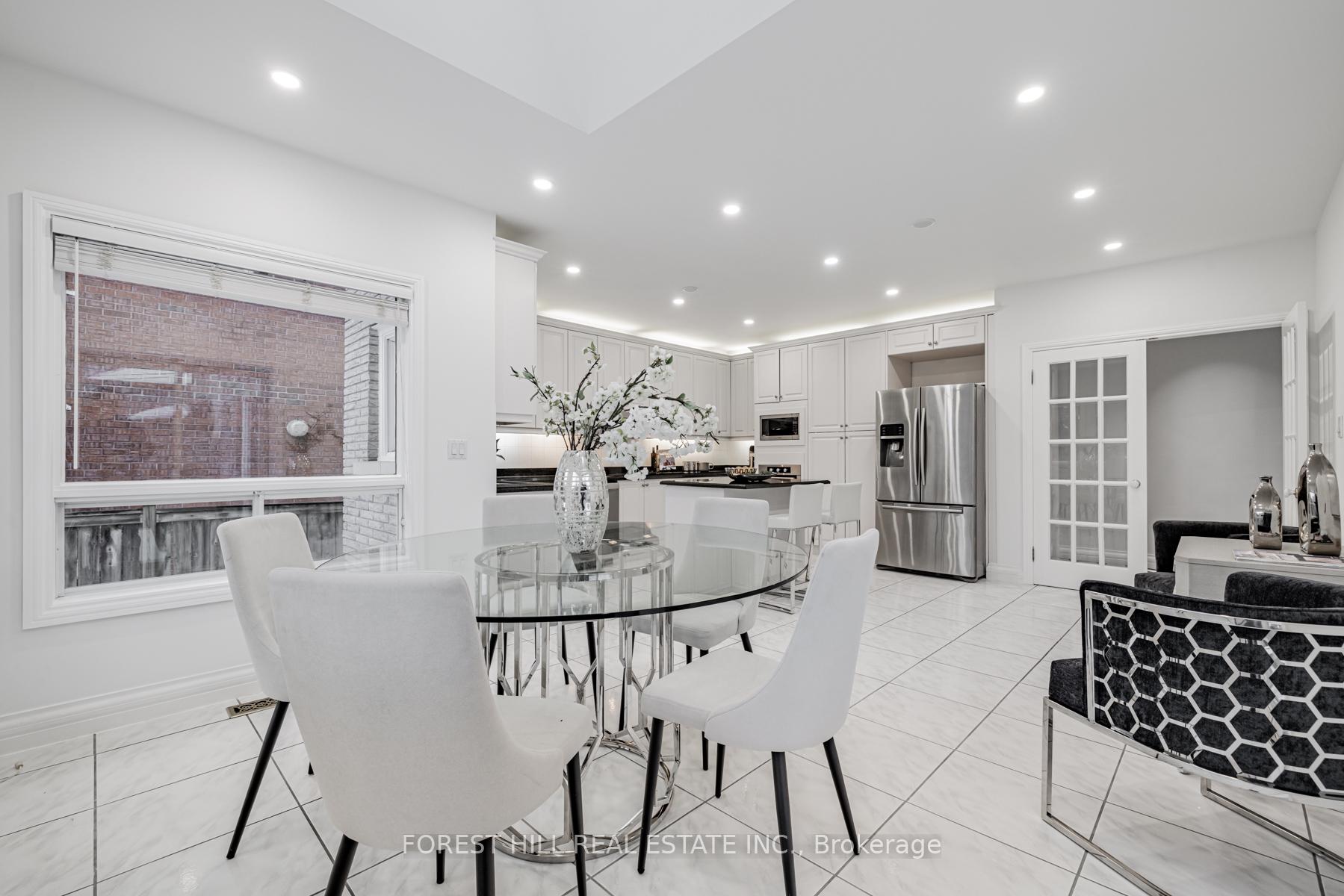 266 Empress Avenue, Toronto, ON M2N 3V3