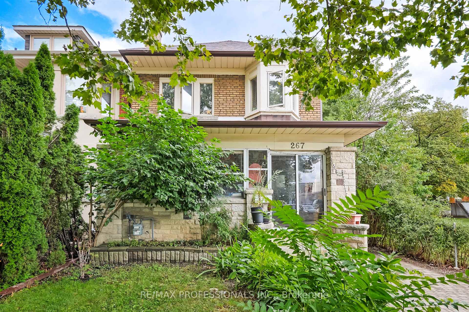 267 Beresford Avenue, Toronto, ON M6S 3B4