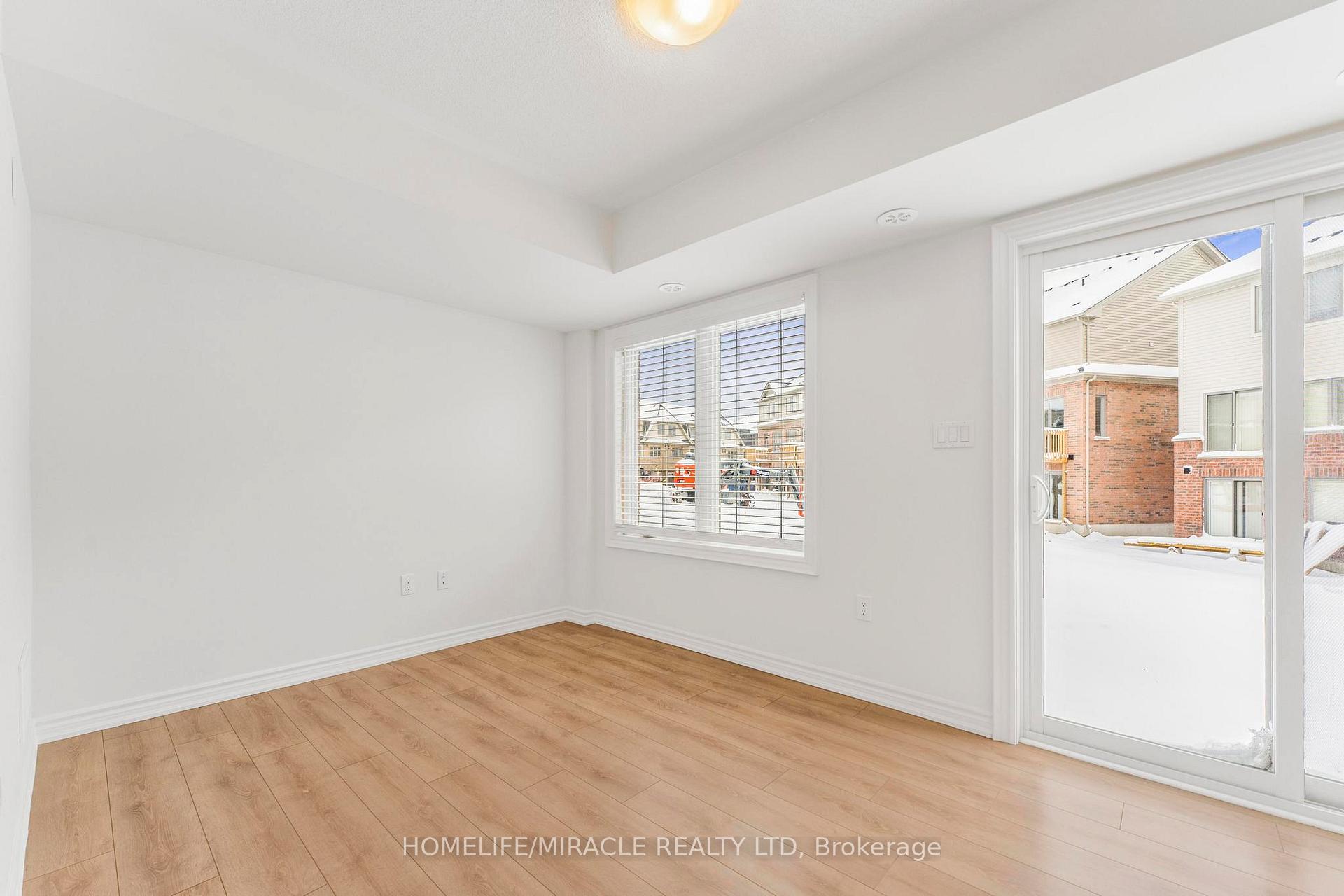 2670 Magdalen Path, Oshawa, ON L1L 0R6