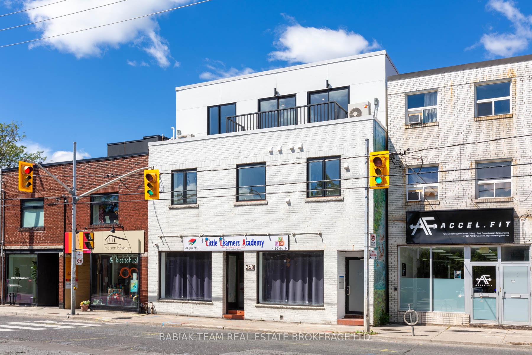 201 - 268 Jane Street, Toronto, ON M6S 3Z2