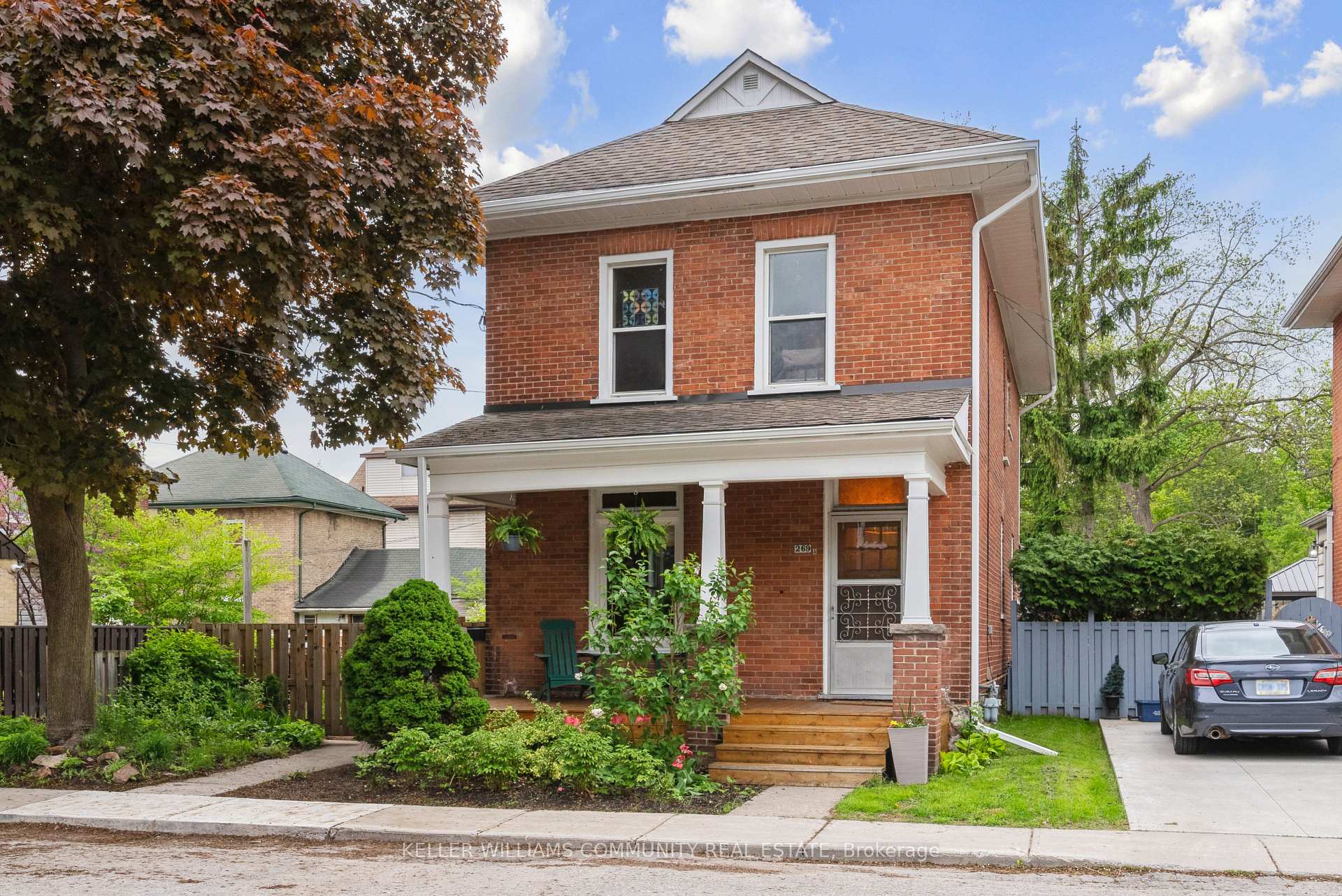 269 John Street, Peterborough Central, ON K9J 5E8
