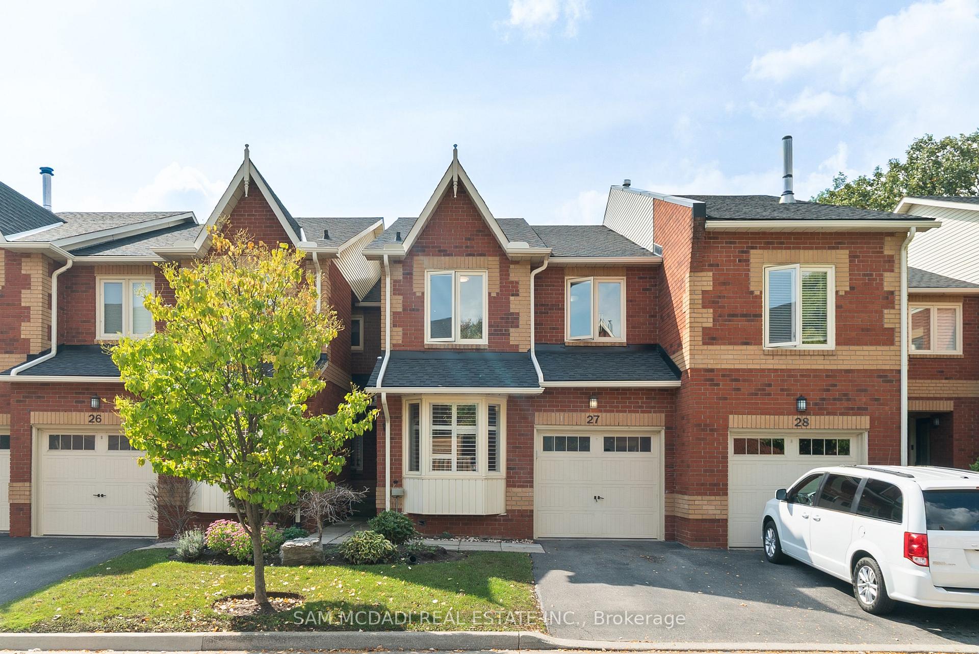 27 - 2006 Glenada Crescent, Oakville, ON L6H 5R9