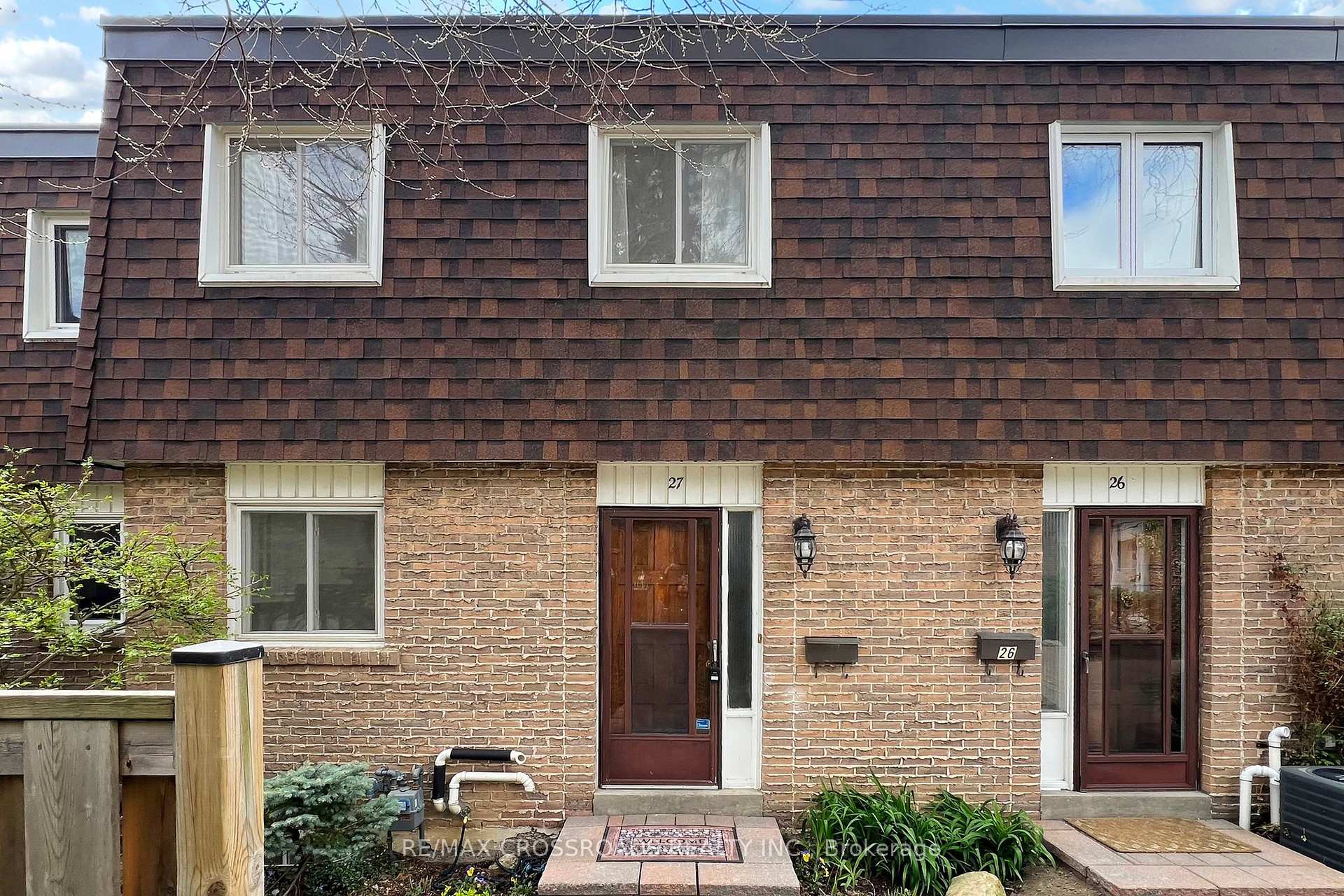 27 - 27 The Carriage Way, Markham, ON L3T 4X1