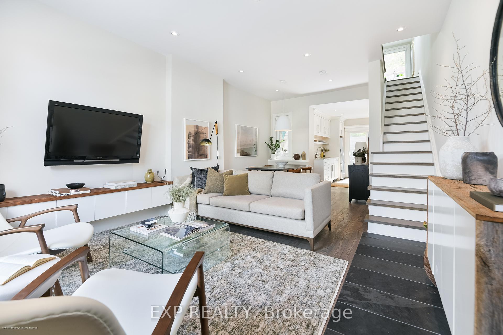 27 Belmont Street, Toronto, ON M5R 1P9