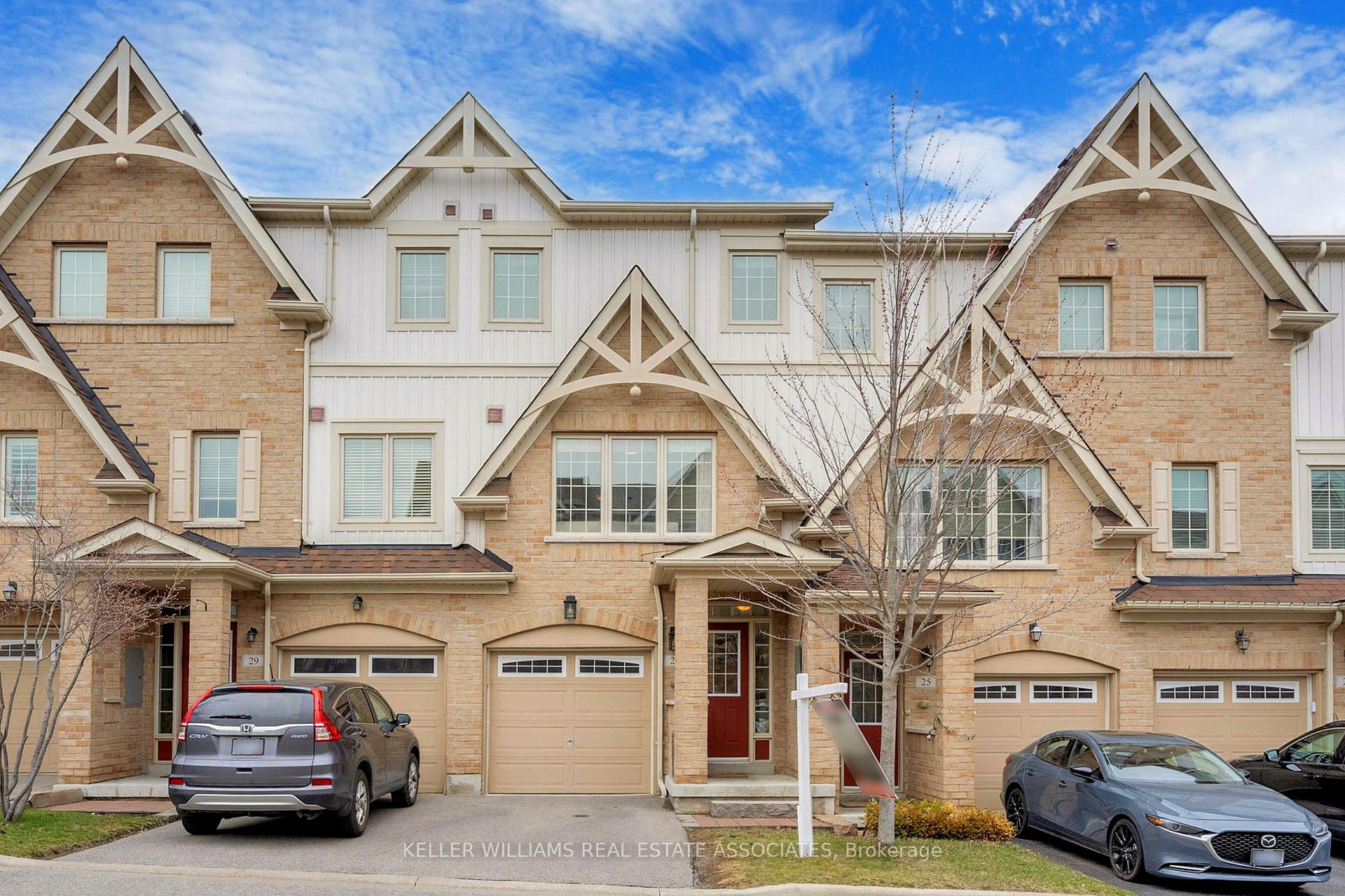 27 Benjamin Way, Whitby, ON L1N 0K7