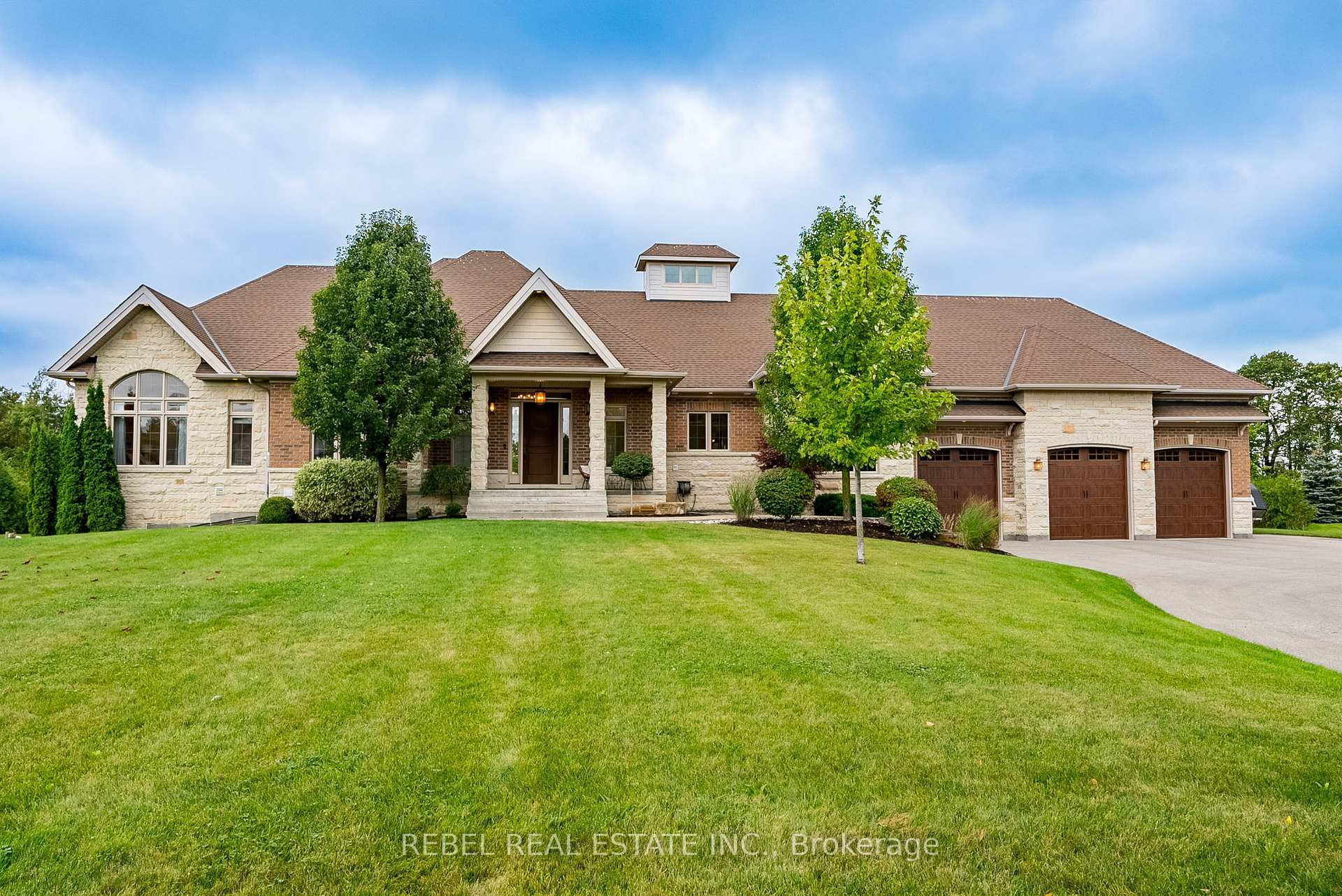 27 Clyde Court, Scugog, ON L9L 2C9