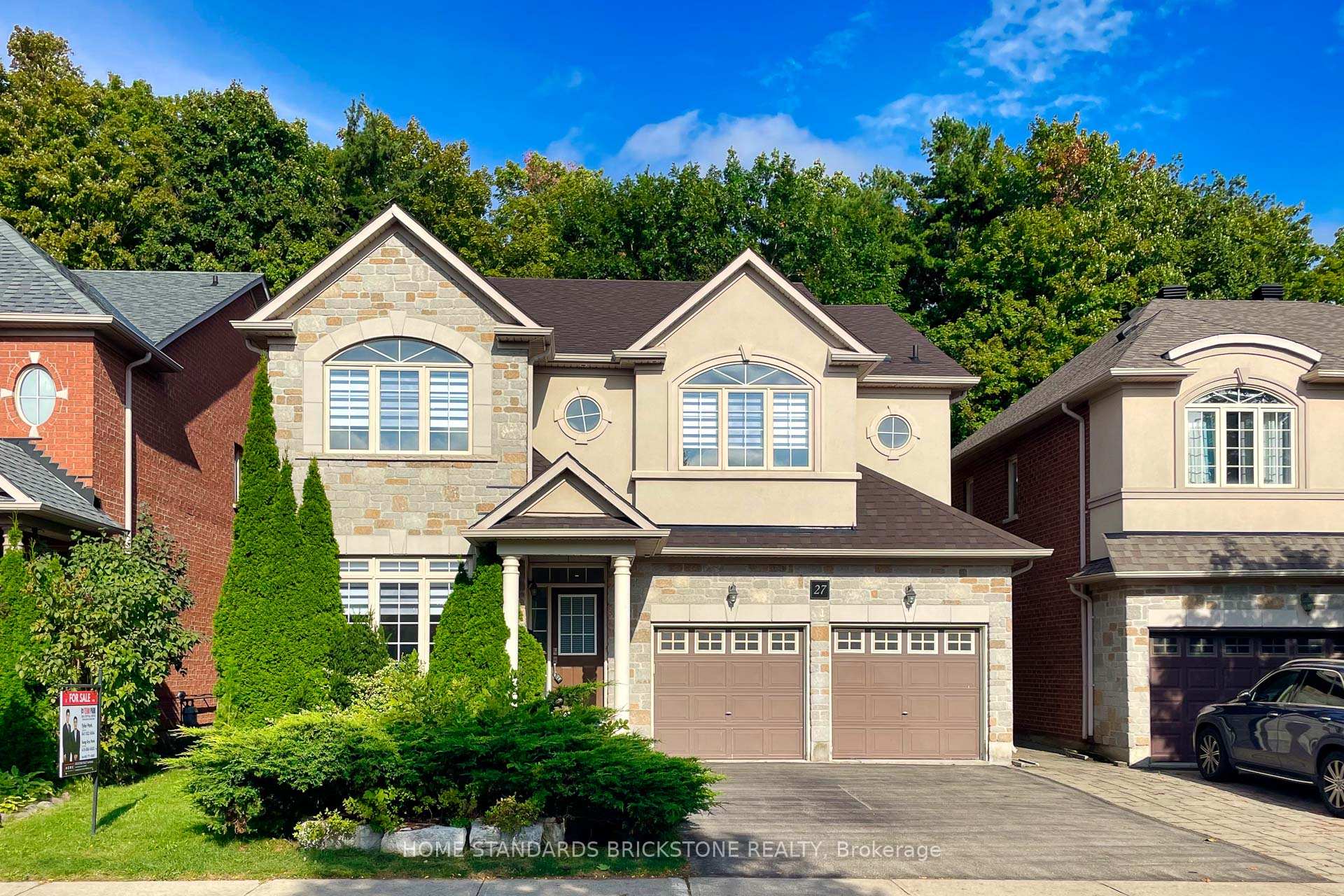 27 Couture Gardens, Vaughan, ON L4J 9H4