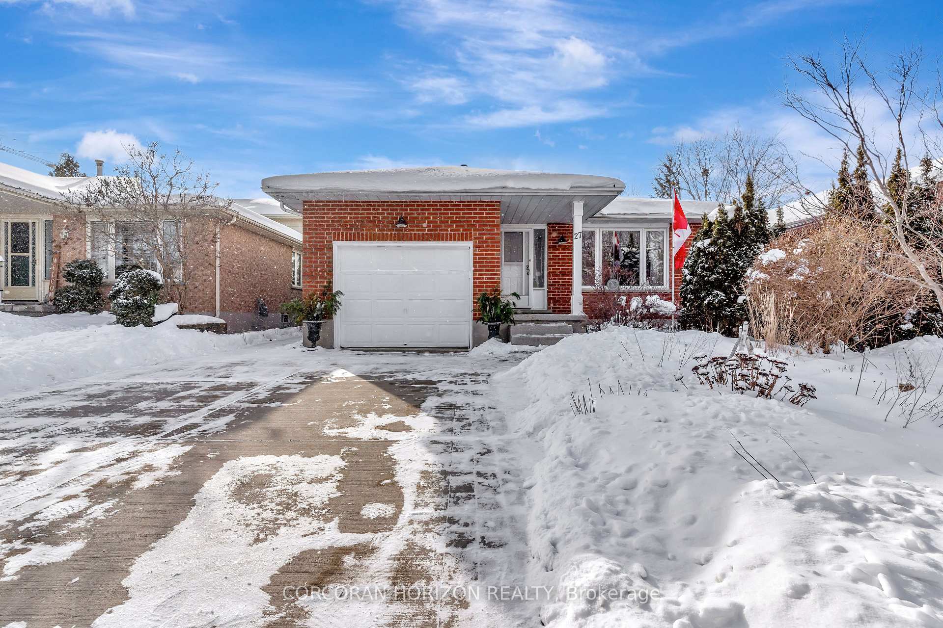 27 Erbsville Court, Waterloo, ON N2J 3Z4